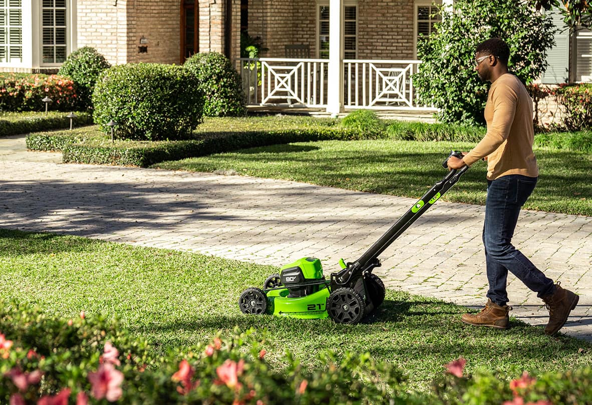 Plug-In and Battery-powered Outdoor Living Deals - Best Buy