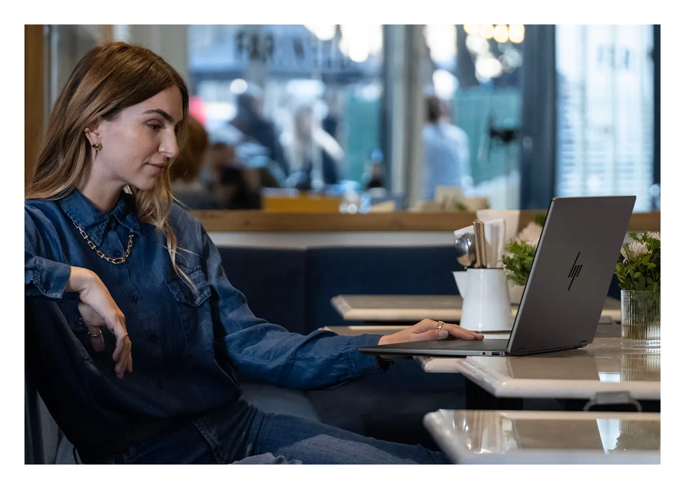 Front-Facing Camera and Wi-Fi 6E Laptop Deals - Best Buy