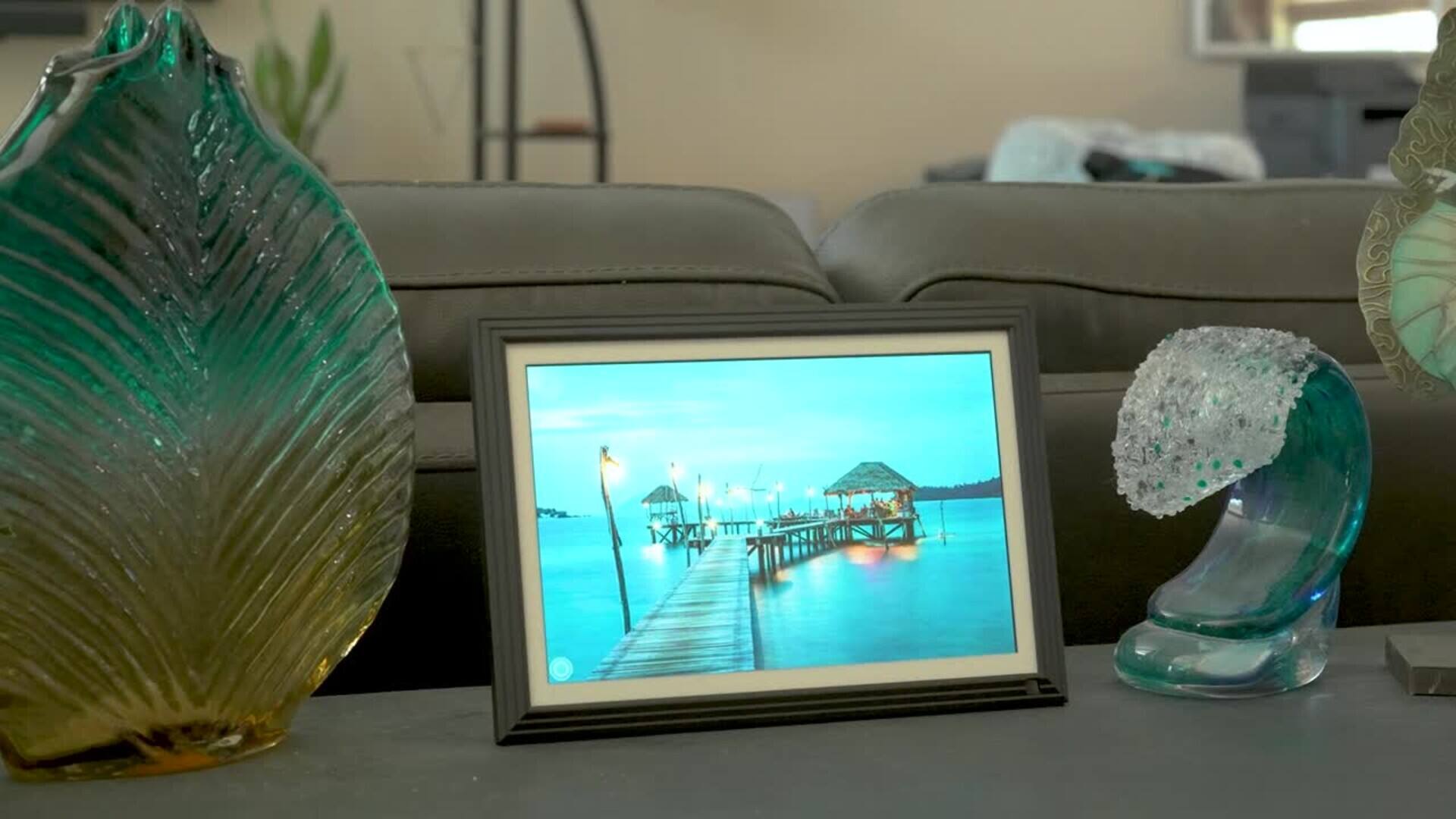 Customer Reviews: Aluratek 10" IPS LCD Wi-Fi Touchscreen Digital Photo ...