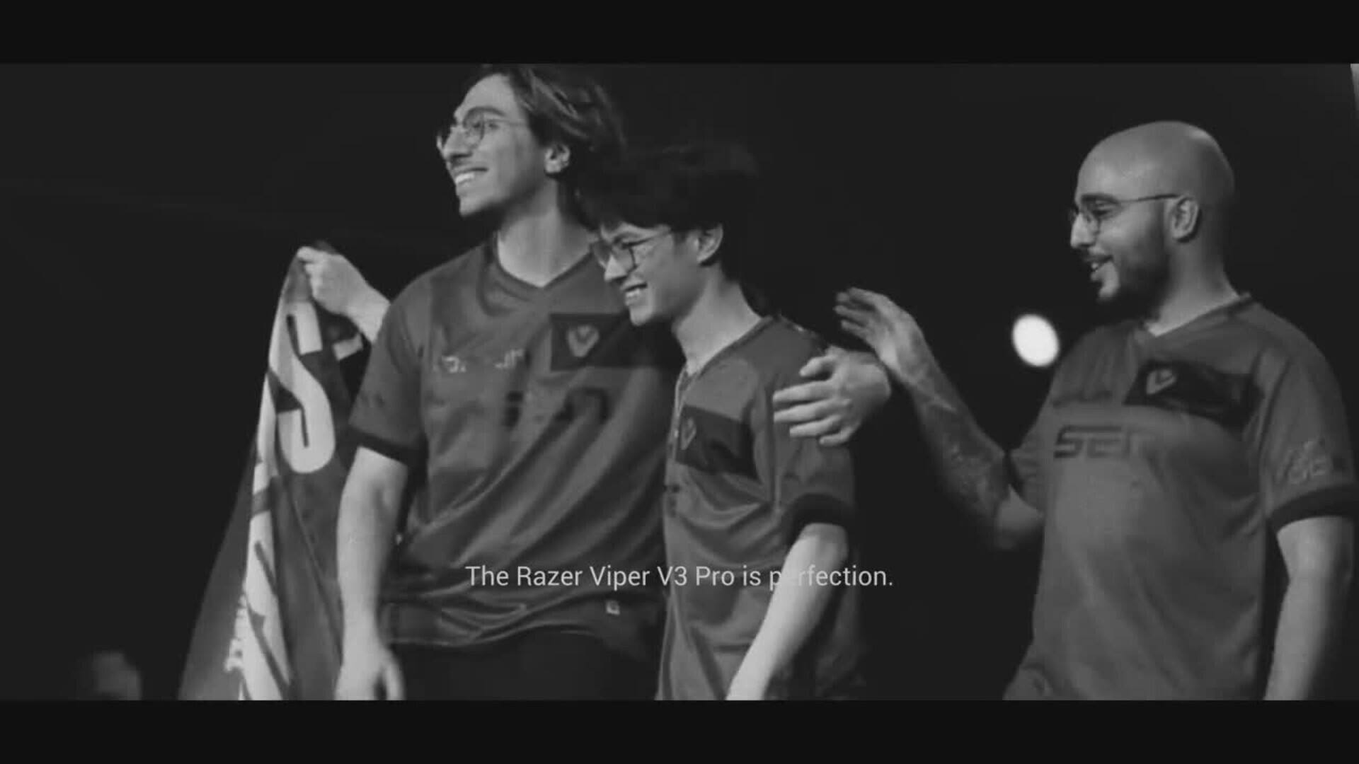 Razer Viper V3 Pro Ultra-Lightweight Wireless Optical Gaming Mouse with ...