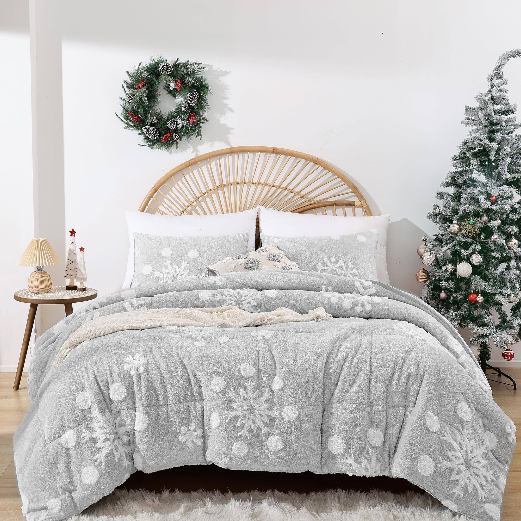 Paradigms Interiors Christmas Bedding Comforter Set With Snowflake ...