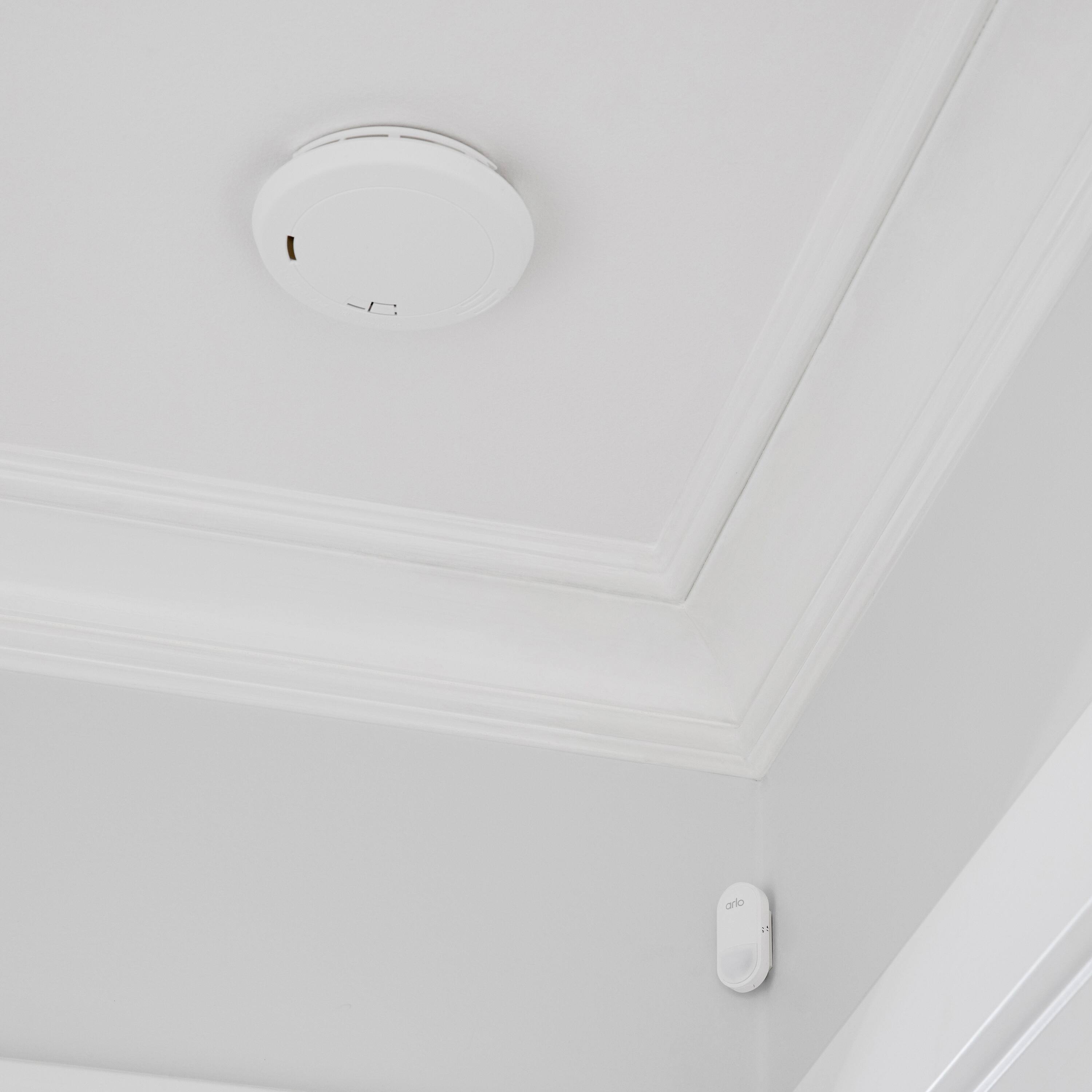 Customer Reviews: Arlo All-in-One Sensor with 8 sensing functions for ...