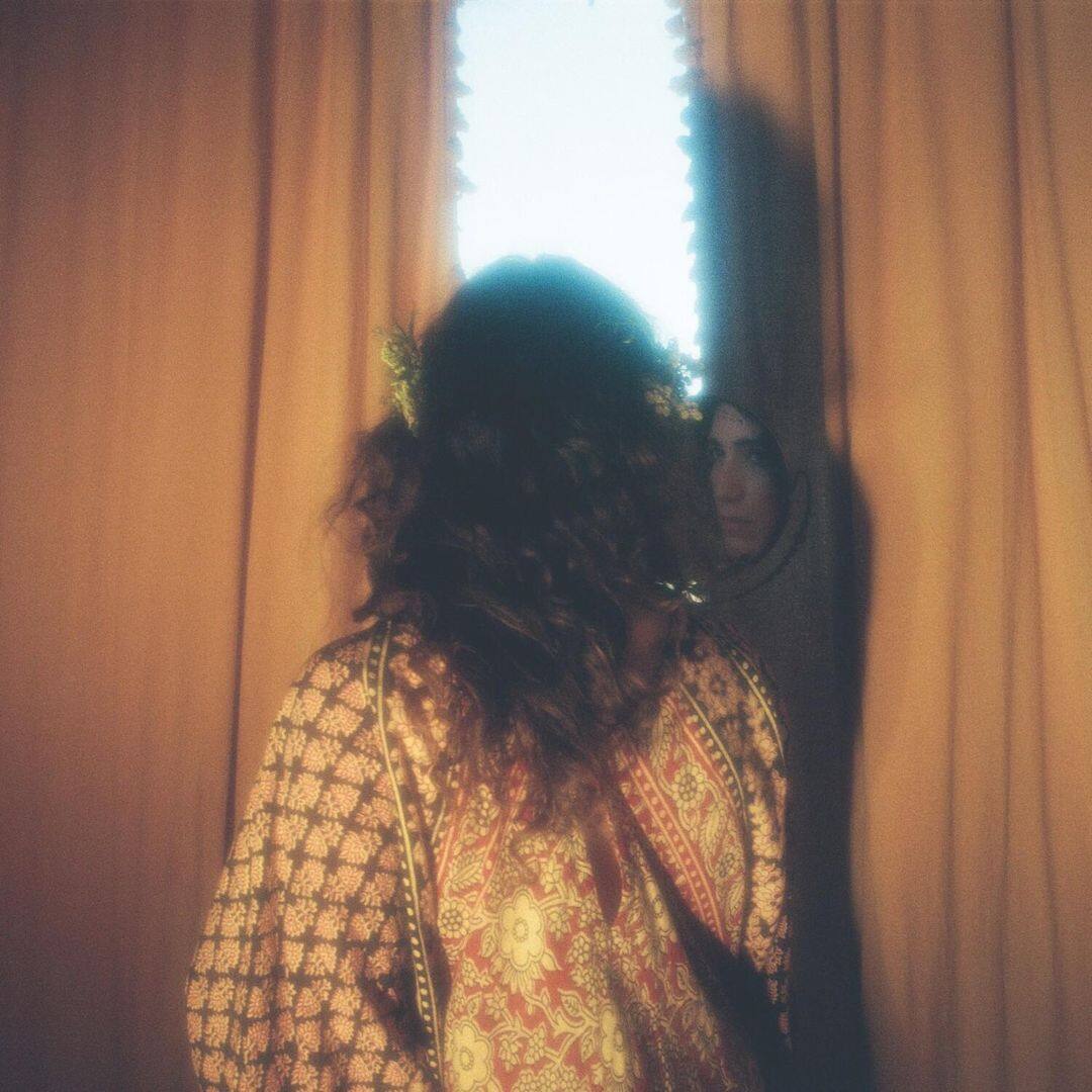 Beauty Looking Back [LP] [VINYL] - Best Buy