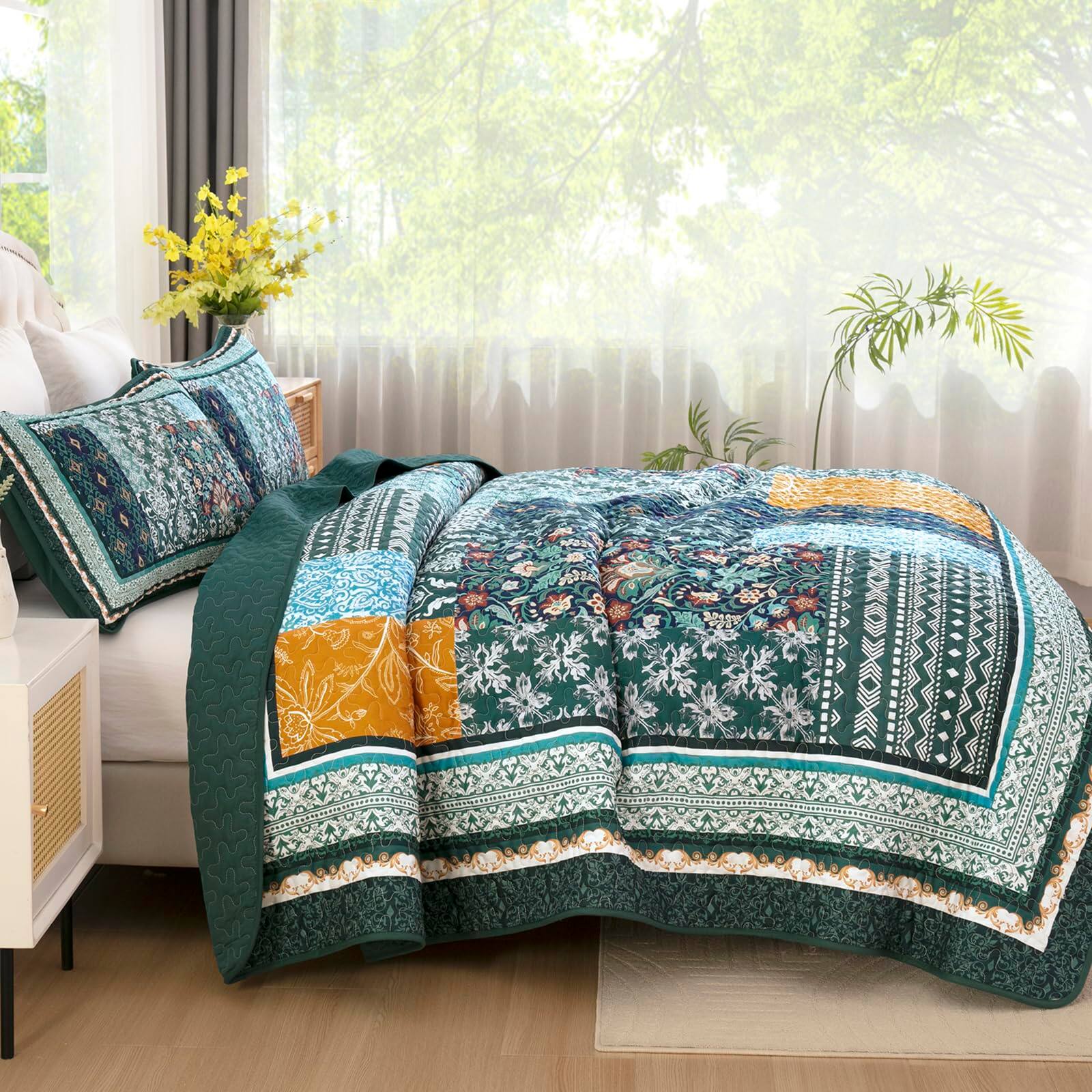Comfort Essence Quilt Set 3 Pieces Boho Patchwork Reversible Lightweight Microfiber Farmhouse ...