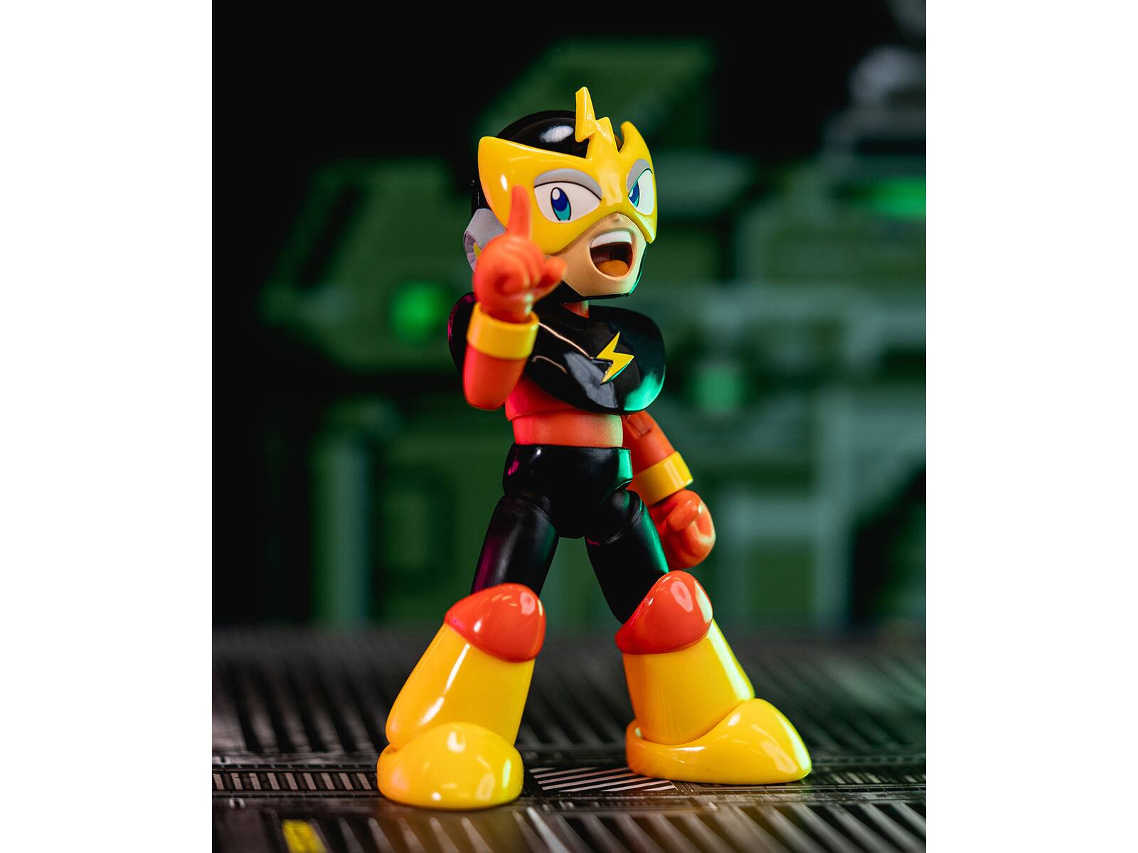 Elec Man 4.5" Moveable Figure with Accessories and Alternate Head and ...