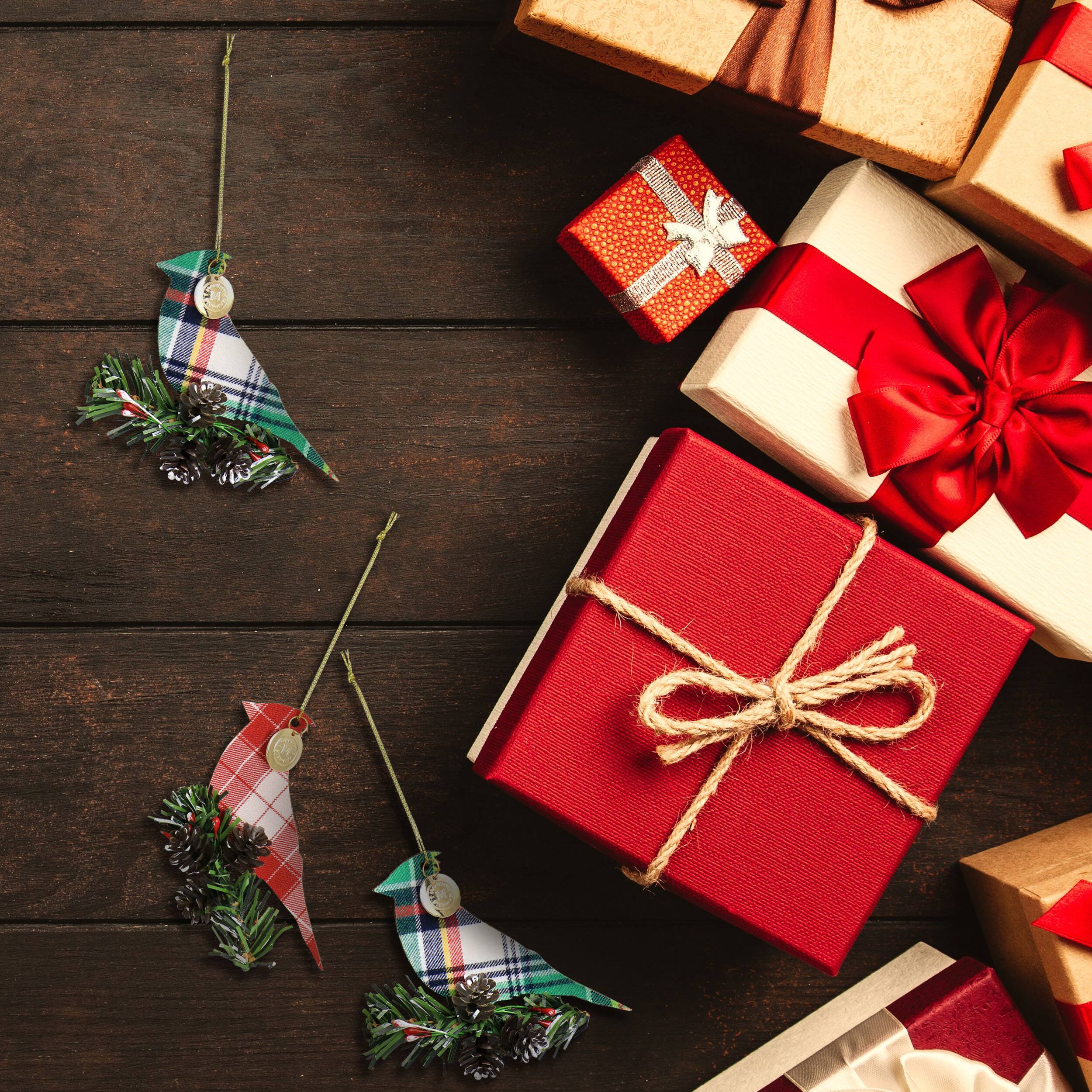 Martha Stewart Holiday Bird Ornament 4 Piece Set in Red and Green Red ...