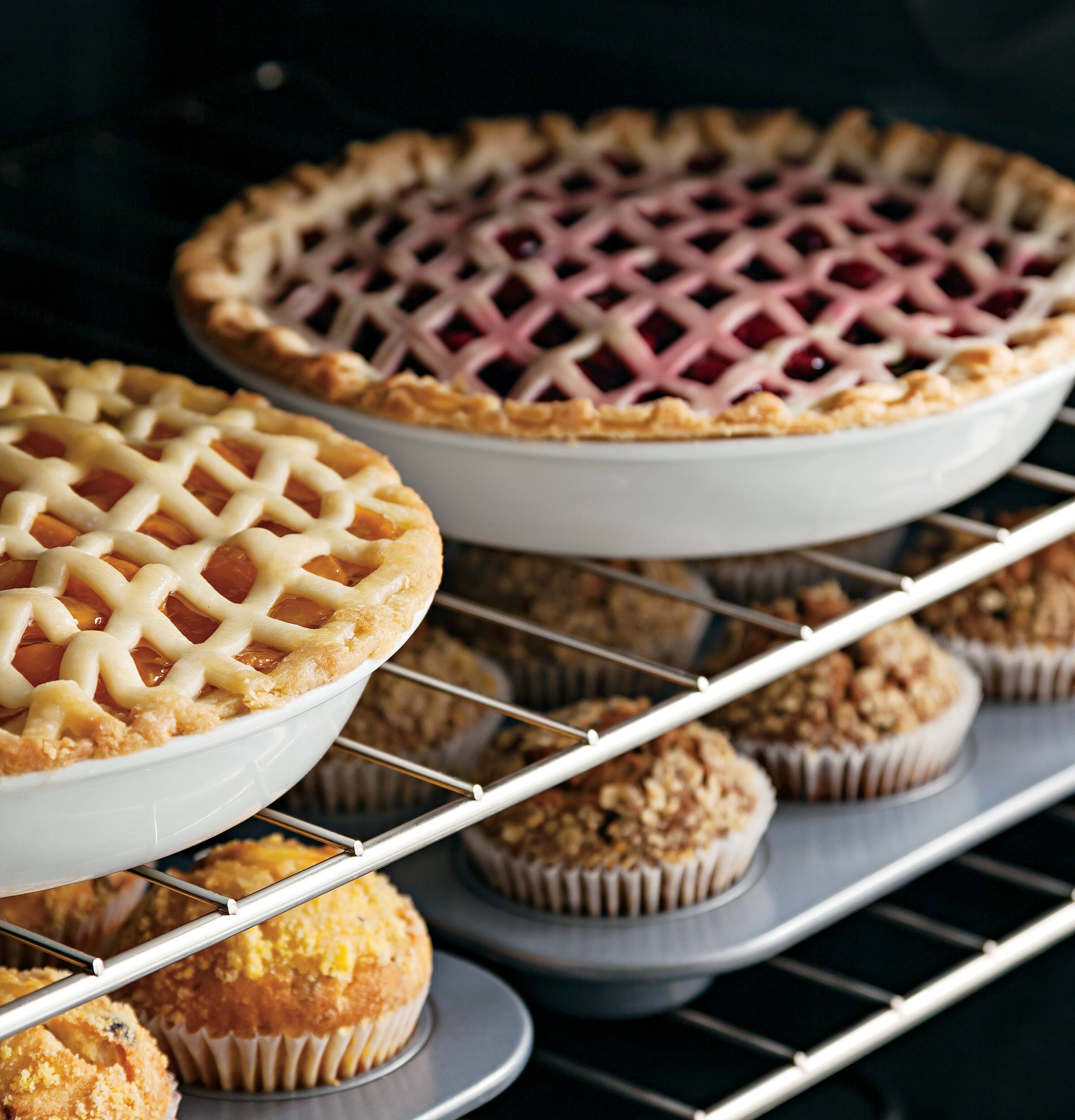 Best Buy: GE 5.0 Cu. Ft. Freestanding Electric Range White-on-White ...