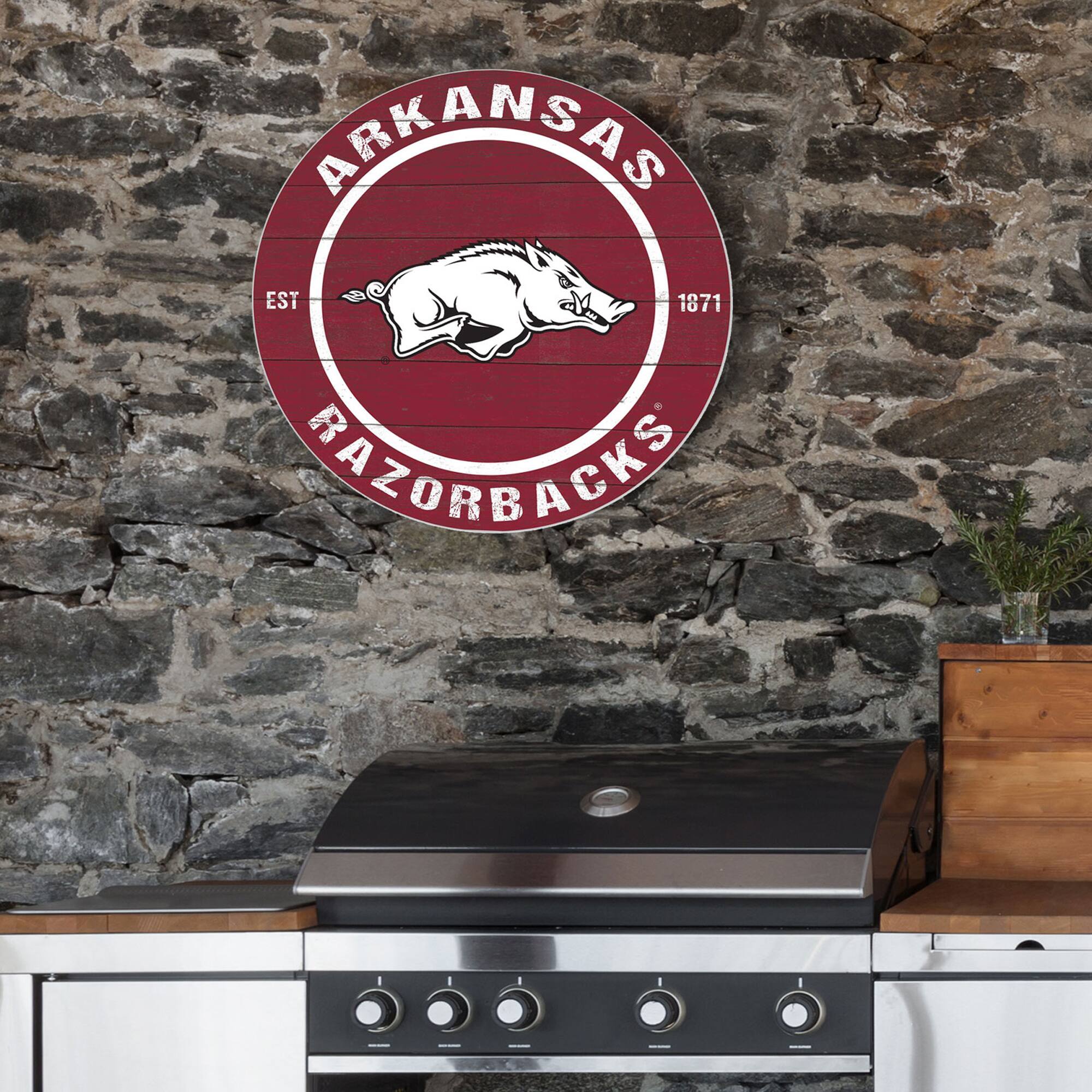 Jardine Arkansas Razorbacks 20'' x 20'' Indoor/Outdoor Circle Sign Red ...