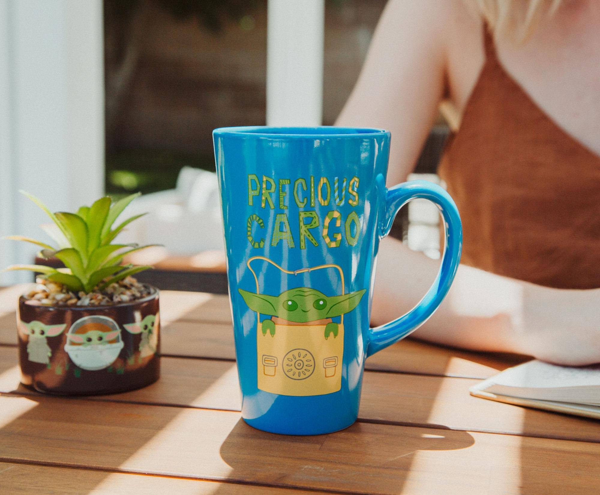 Silver Buffalo Star Wars: The Mandalorian "Precious Cargo" Ceramic Tall ...