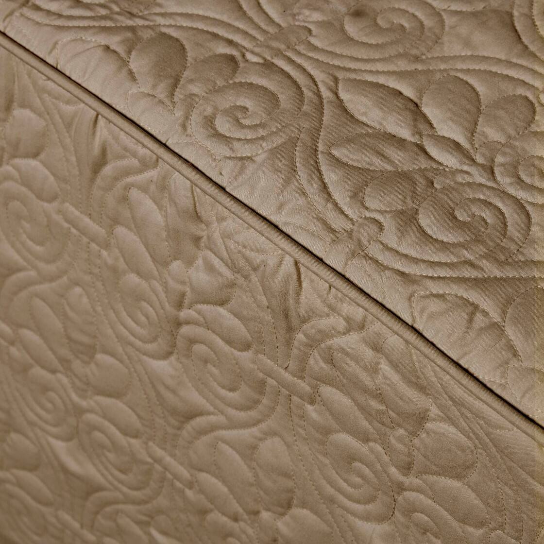 Gracie Mills Sandy 3 Piece Split Corner Classic Pleated Quilted Bedspread Set Khaki 8746-31PM ...