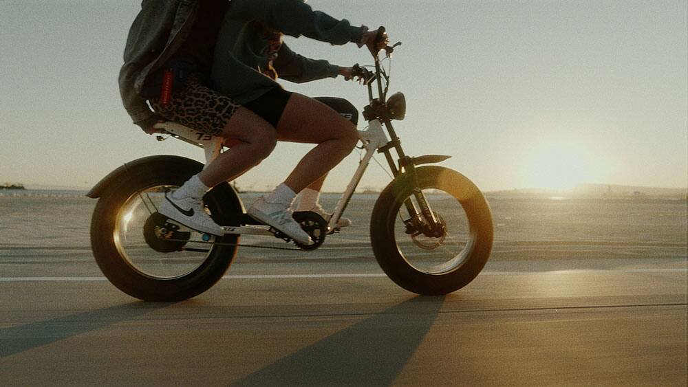 Best Buy: Super73 S2 Electric Motorbike w/ 75+ mile max operating range & 28+ mph max speed Bone ...