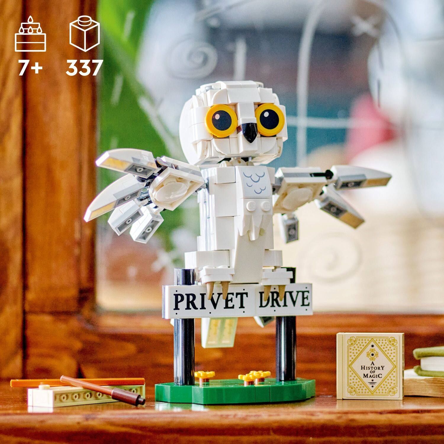 LEGO Harry Potter Hedwig at 4 Privet Drive Owl Figure Toy 76425 6470518 ...
