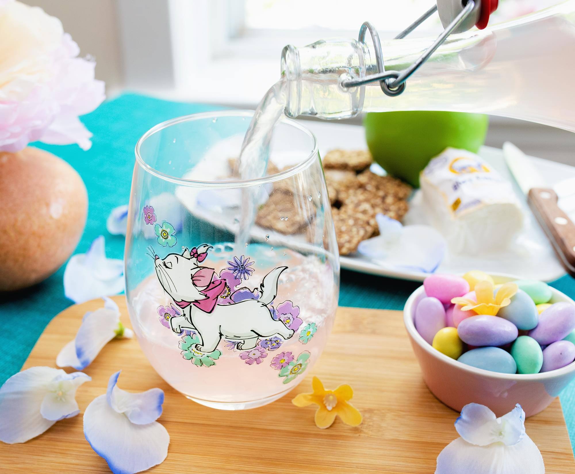 Silver Buffalo Disney The Aristocats Marie Walking Teardrop Stemless ...