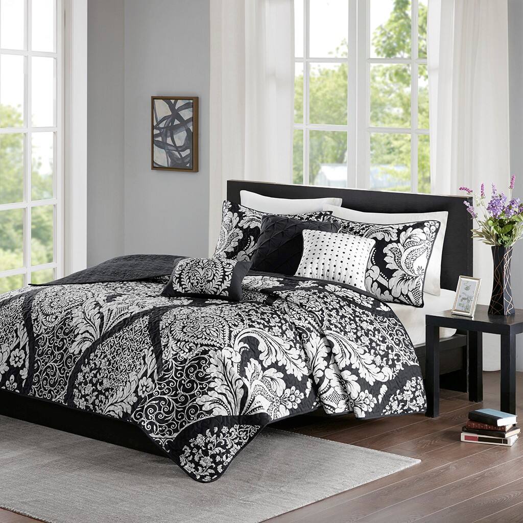 Gracie Mills Muriel 6 Piece Damask Printed Cotton Quilt Set with Throw ...