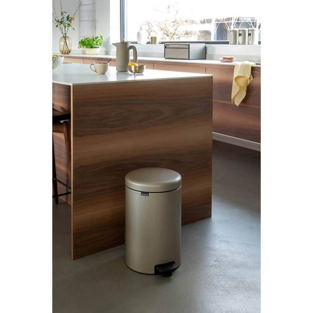 Hivvago Stainless Steel 3 Gallon Kitchen Trash Can with Step on Lid ...