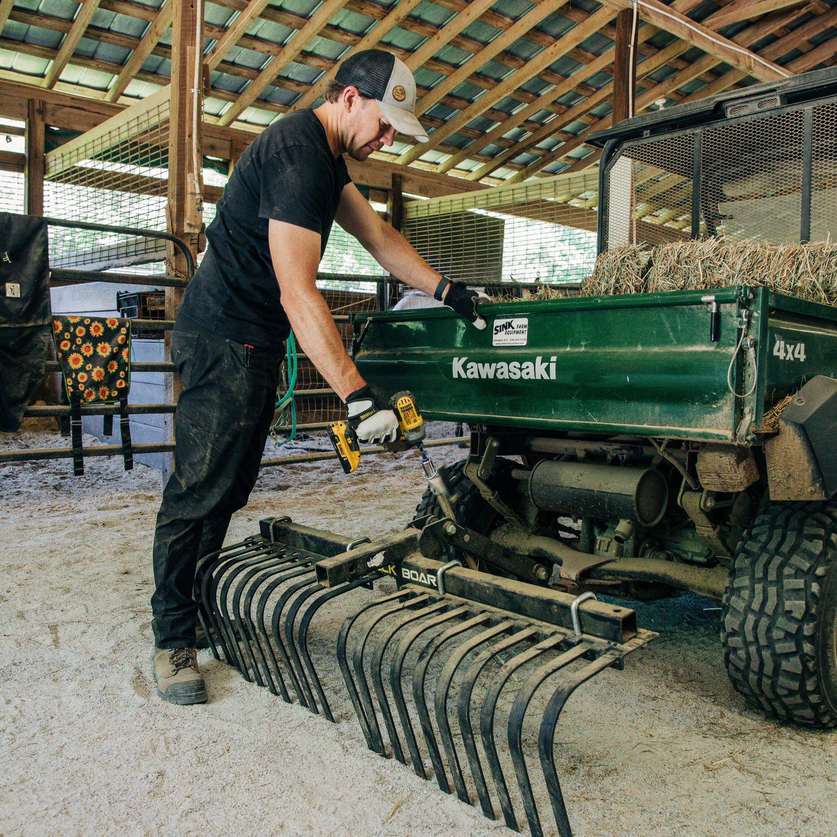 Camco Boar ATV/UTV Implement Strong Outside Vehicle Manual Lift ...