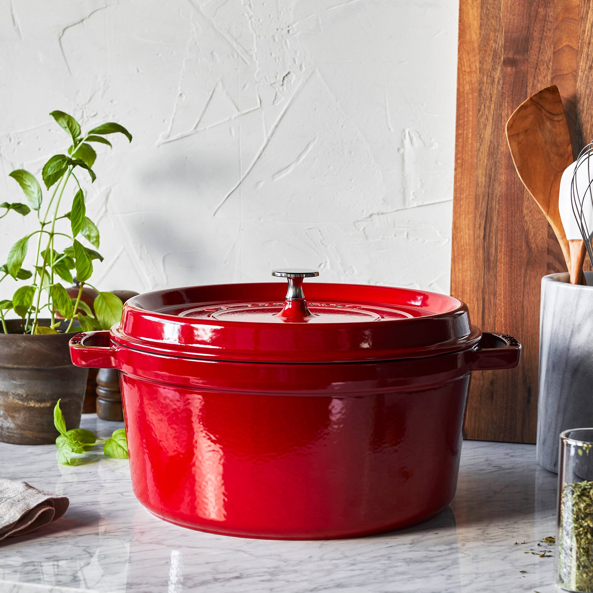 Staub Cast Iron Round Cocotte, Dutch Oven, 7 quart, serves 7 8, Made in ...