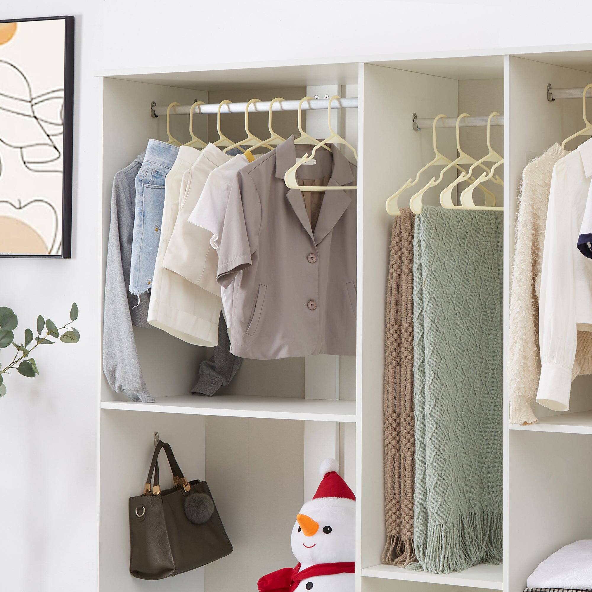 Vecelo Velvet Non Slip Hangers with With Hooks&Clips – Space Saving ...