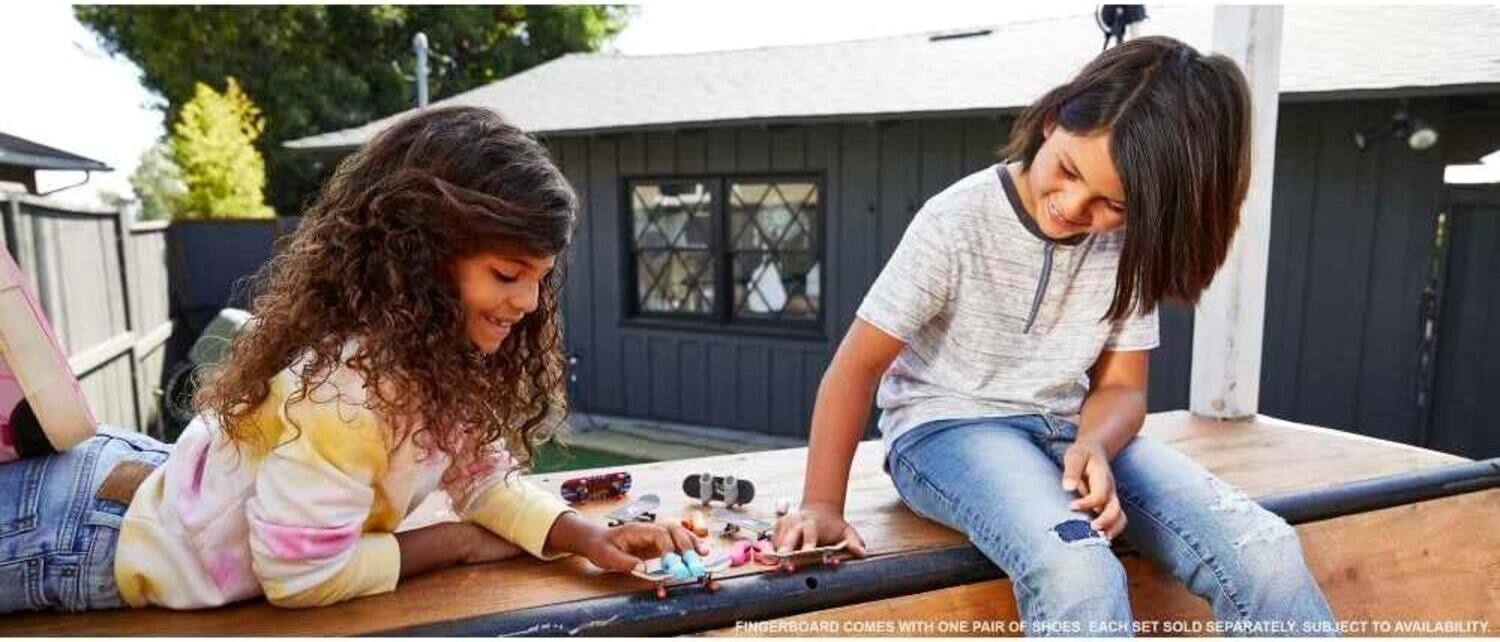 Tony Hawk Mattel Hot Wheels Skate Tony Hawk Claim to Flame Finger ...