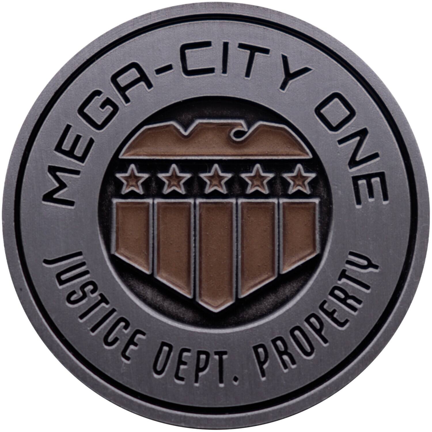 PopMarket 2000 AD Limited Edition Coin Judge Dredd Mega City One ...