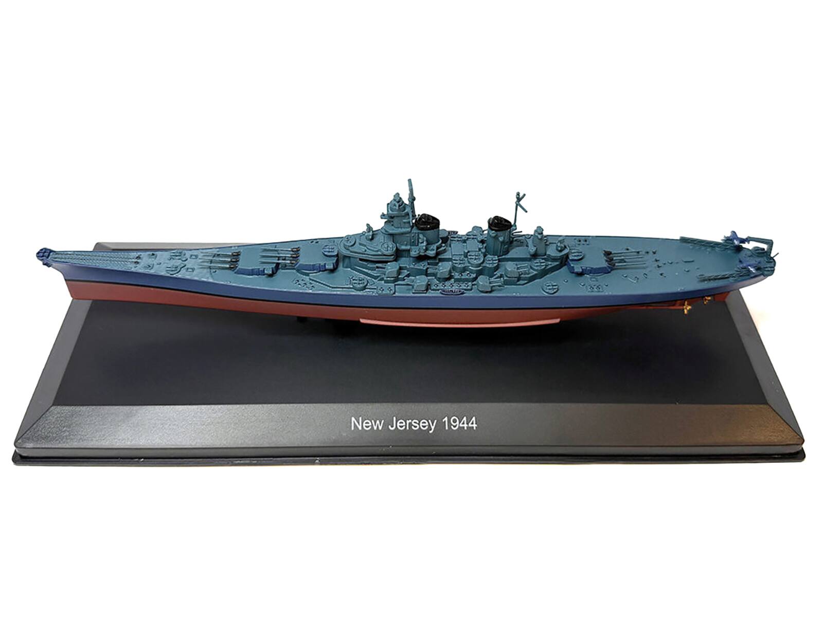 Diecast of Defence Collectibles USS New Jersey (BB 62) Battleship (1944 ...
