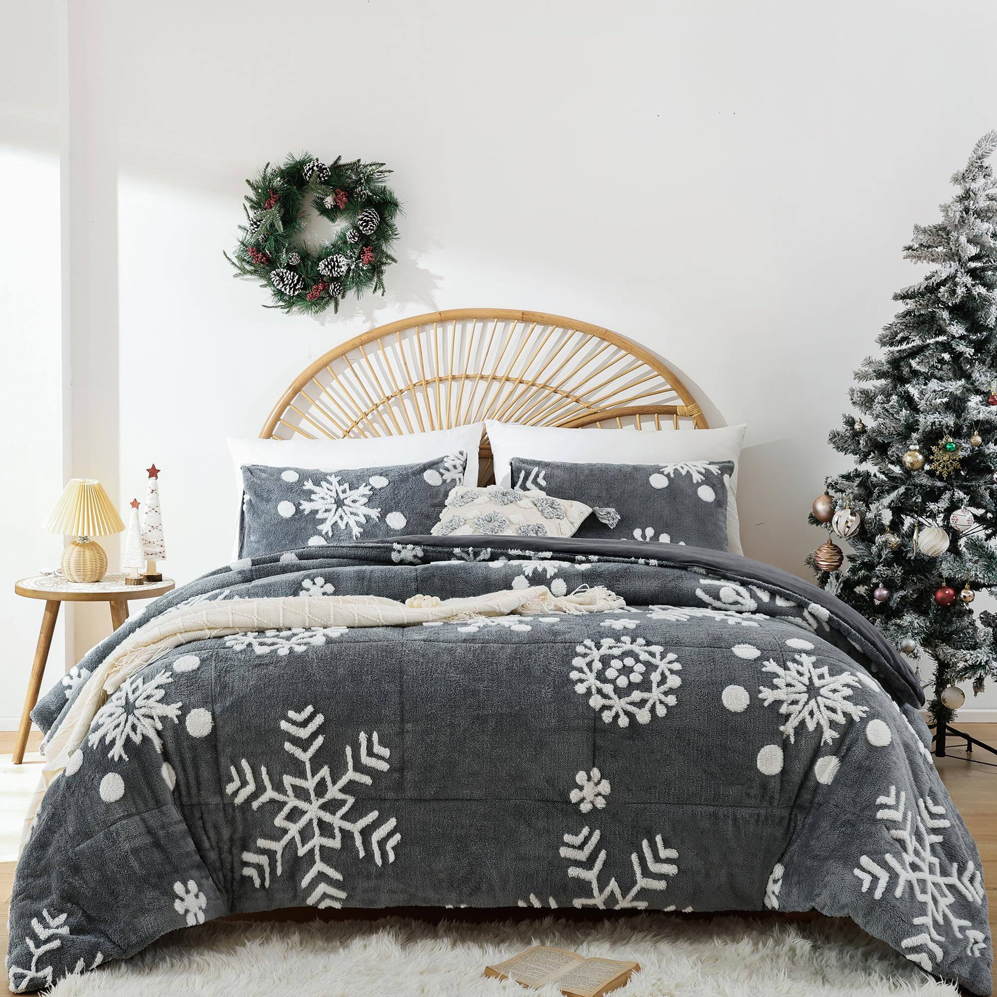 Paradigms Interiors Christmas Bedding Size Comforter Sets Set With ...