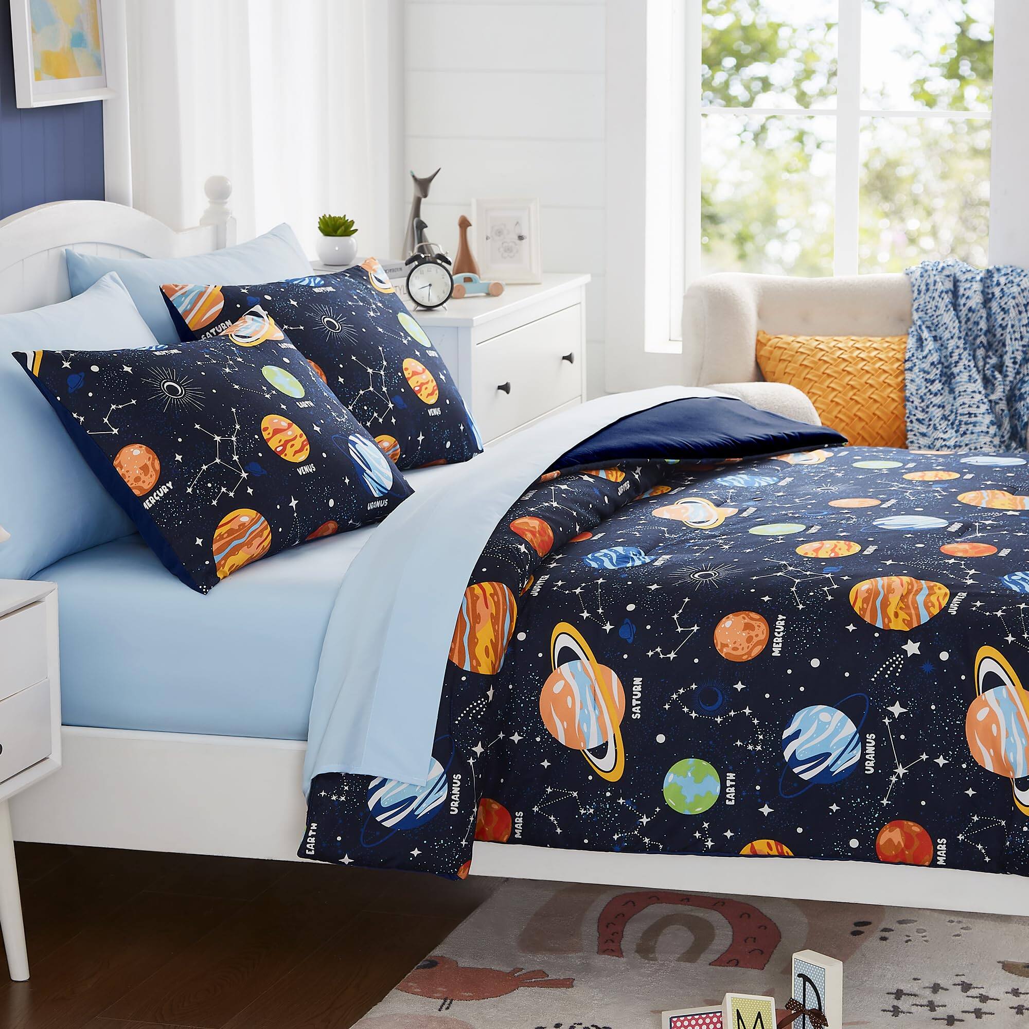 Paradigms Interiors Comforter Set 5 Pieces Bedding Sets For Glow In The ...
