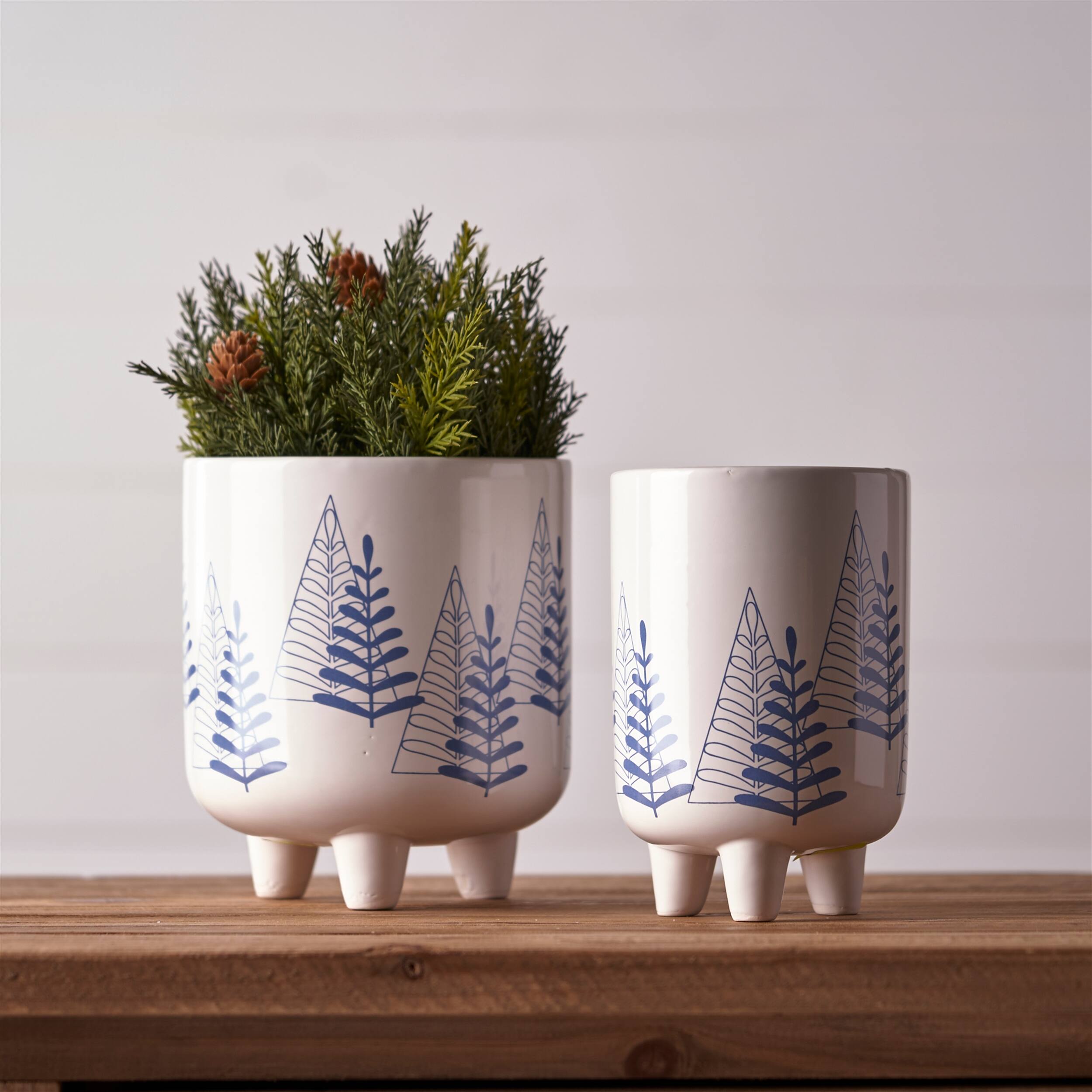 BreeBe Modern Pine Tree Planter with Legs (Set of 2) White, Blue ...