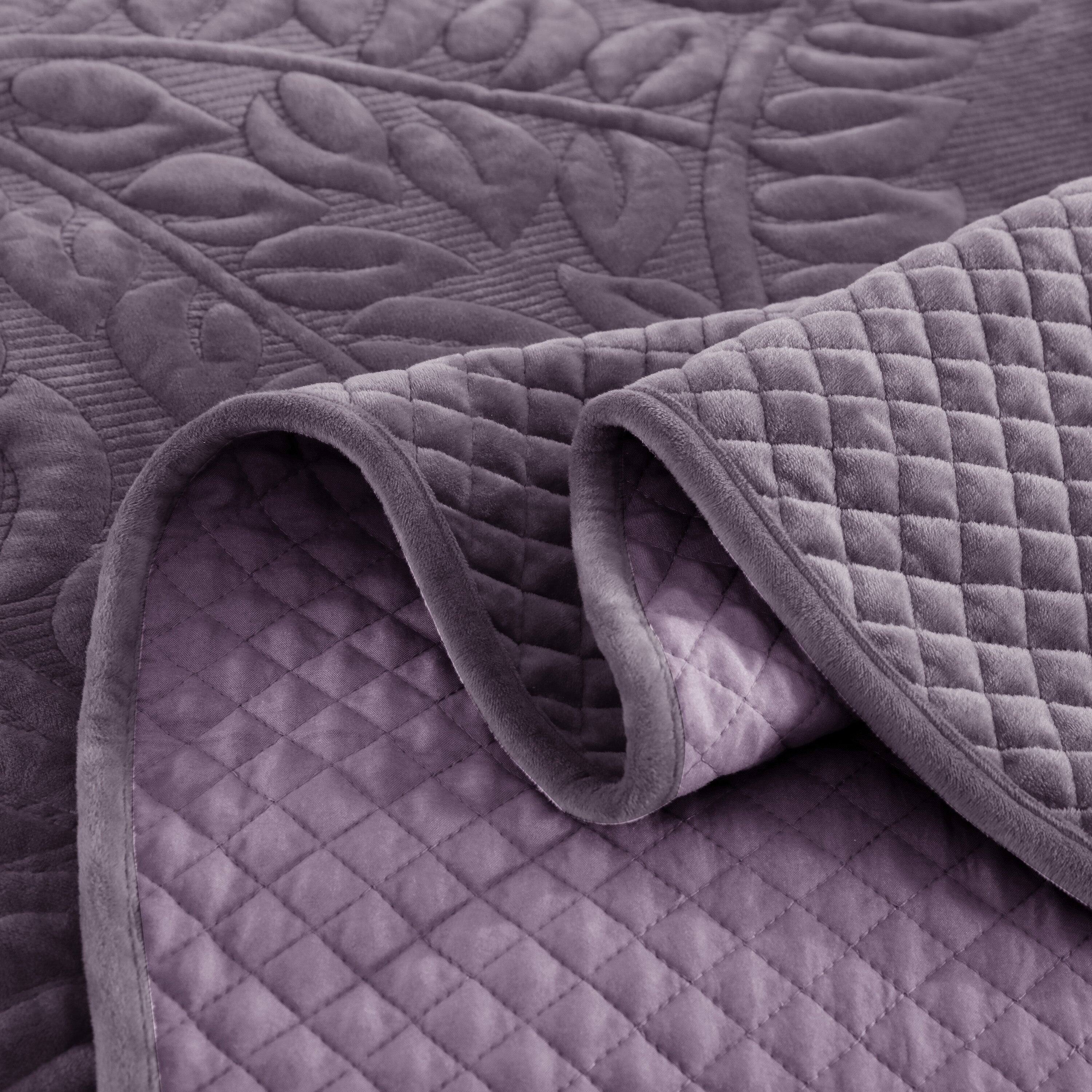 MarCielo 3Pc Luxury Velvet Oversized Embroidery Soft and Plush Quilt ...