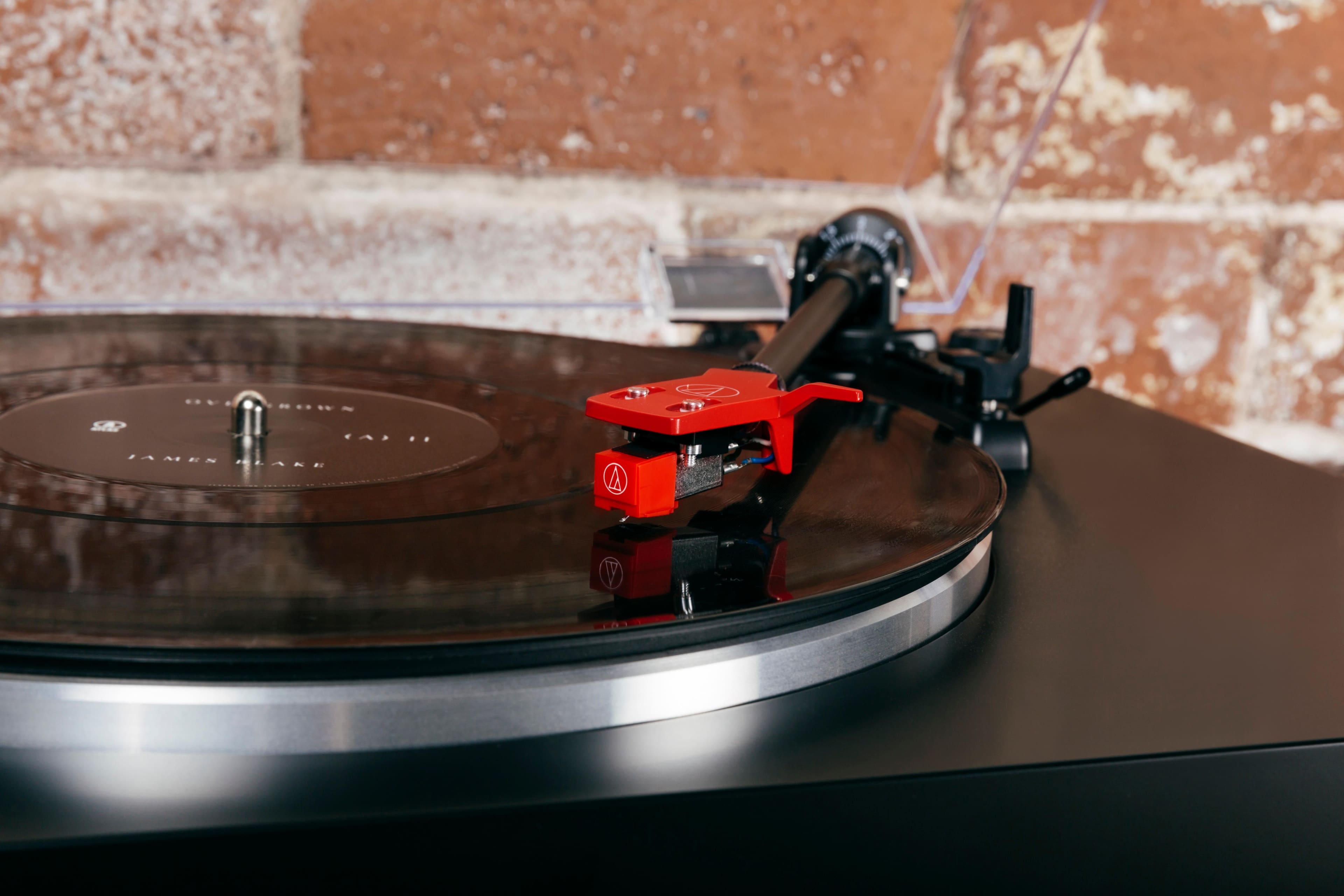 Best Buy: Audio-Technica Stereo Turntable Red/black AT-LP3BK