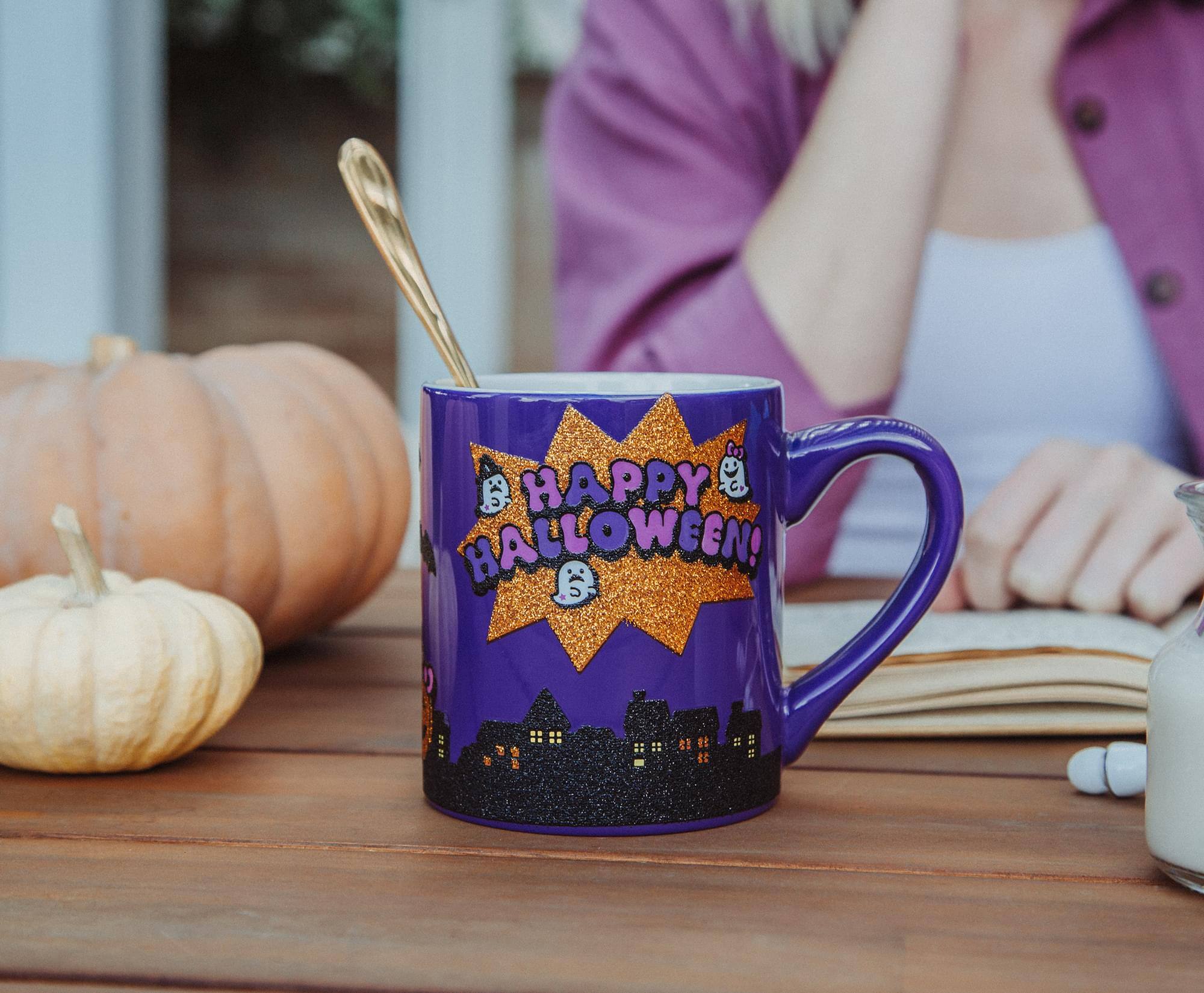 Silver Buffalo Sanrio Hello Kitty "Happy Halloween" Ceramic Glitter Mug ...