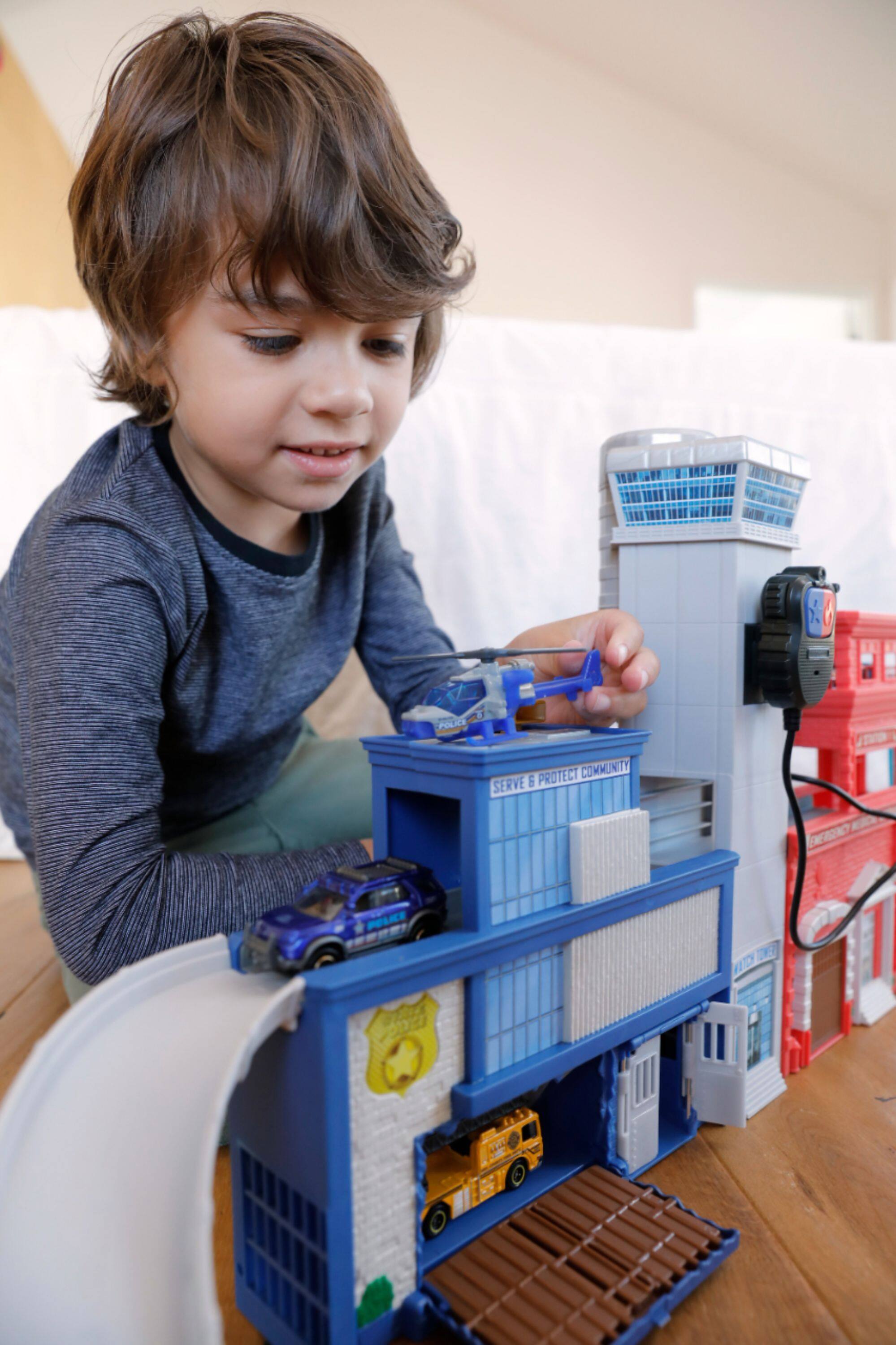 Best Buy: Matchbox Rescue Headquarters FVX73