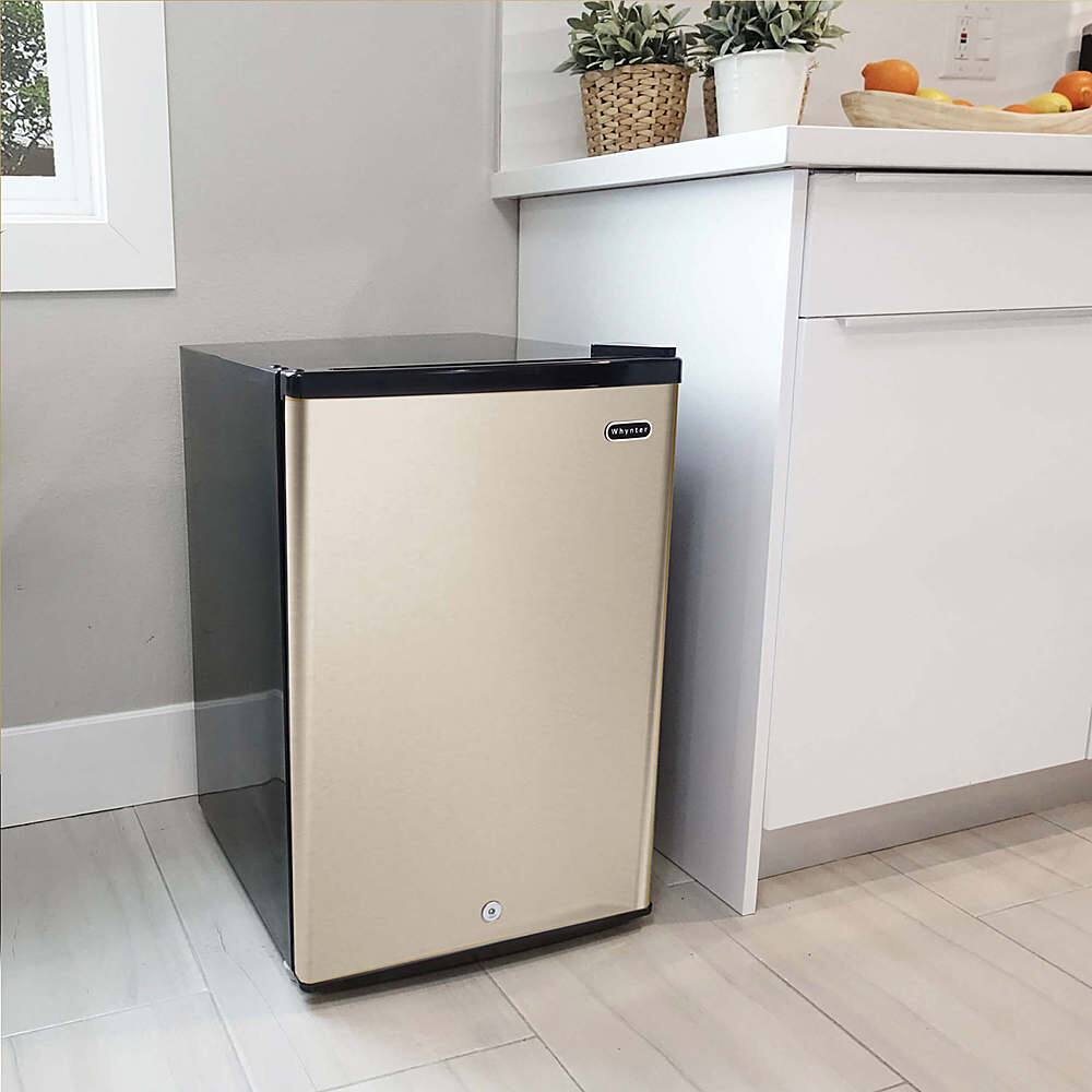 Whynter 2.1 cu.ft Energy Star Upright Freezer with Lock Rose Gold CUF ...