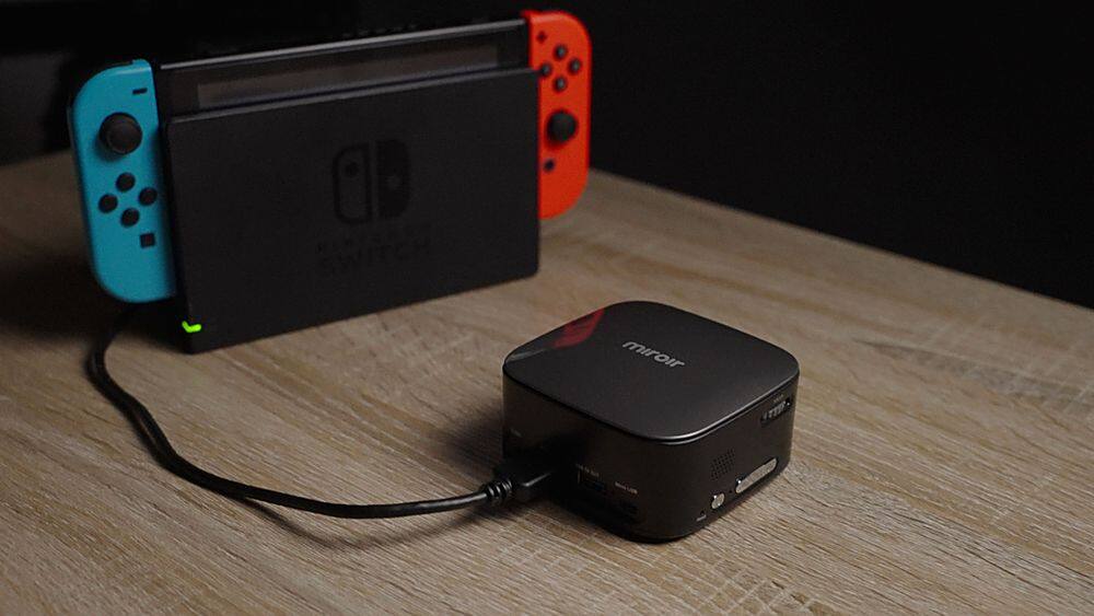 Best Buy: Miroir Refurbished Micro M75 DLP Portable Projector M75 Refurb