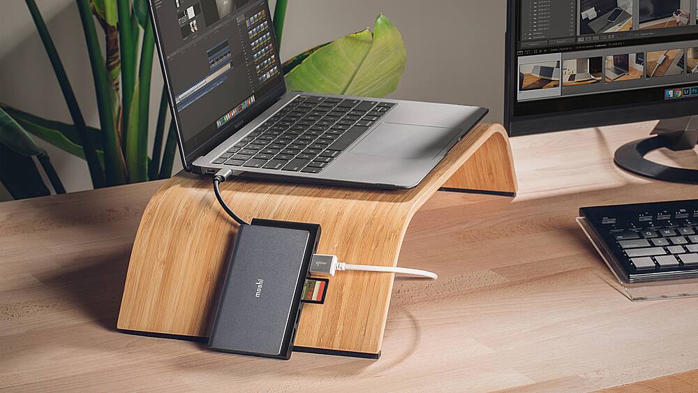 Best Buy: Moshi Symbus Mini 7 in 1 USB-C Hub Black 99MO084275