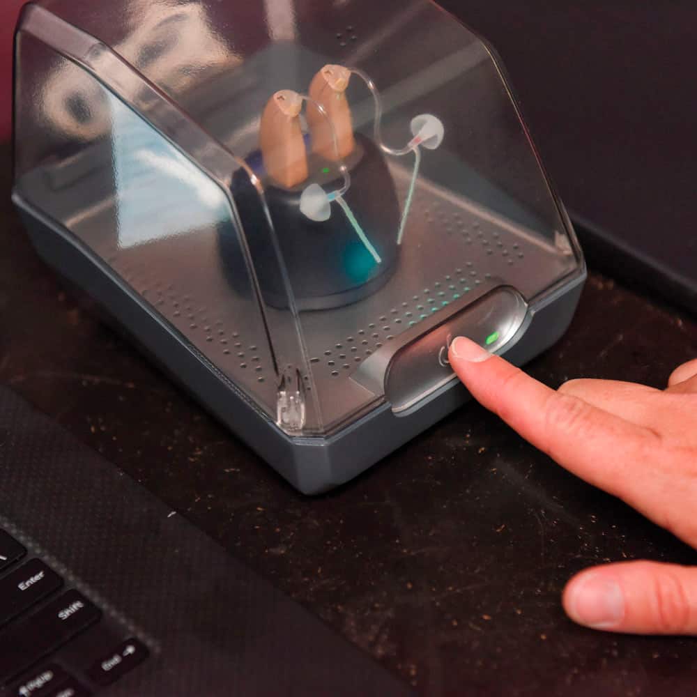 Best Buy: Ear Tech DryBoost UV Maintenance for Rechargeable Hearing ...