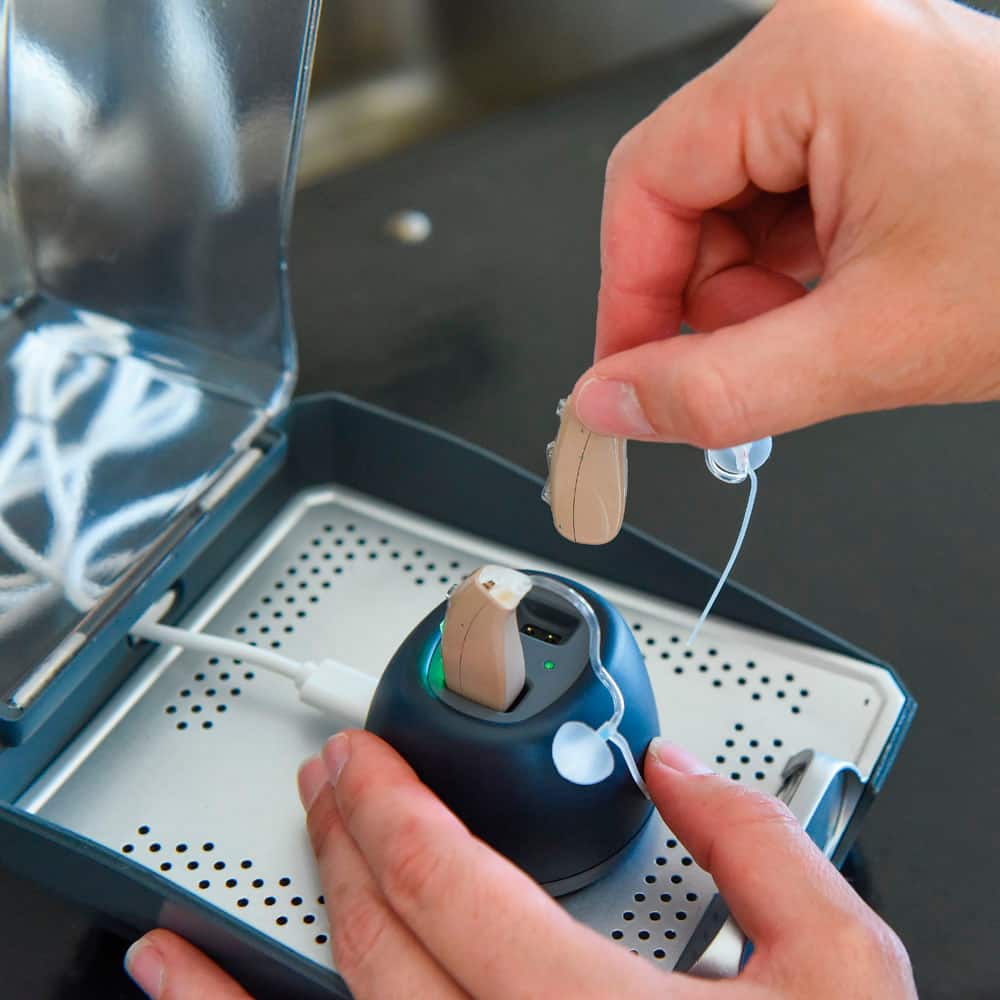 Best Buy: Ear Tech DryBoost UV Maintenance for Rechargeable Hearing ...