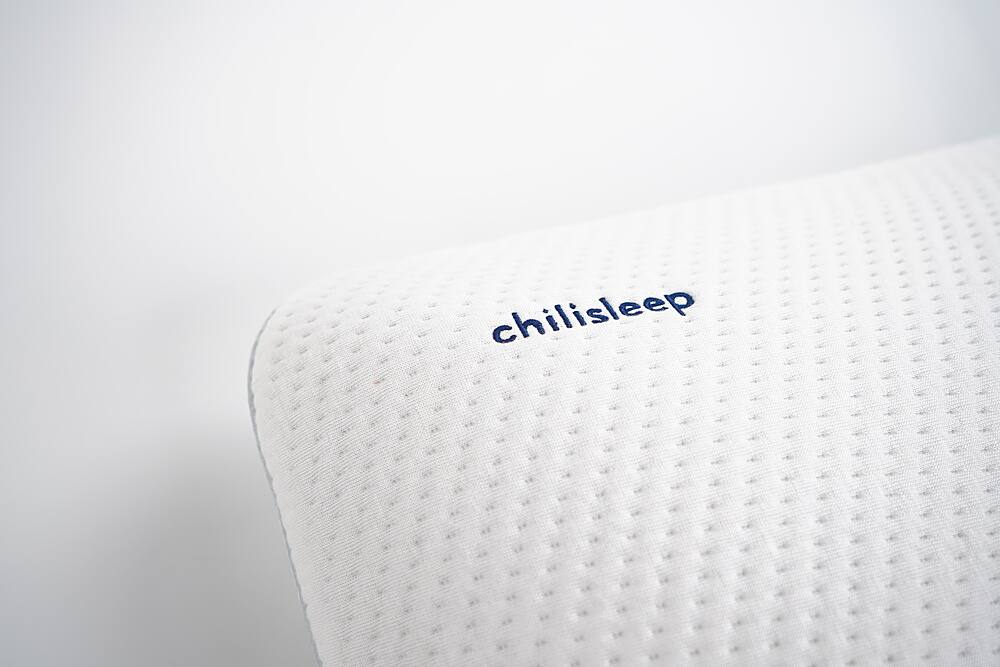 Best Buy: ChiliSleep Cool Luxe chiliPILLOW BCP100