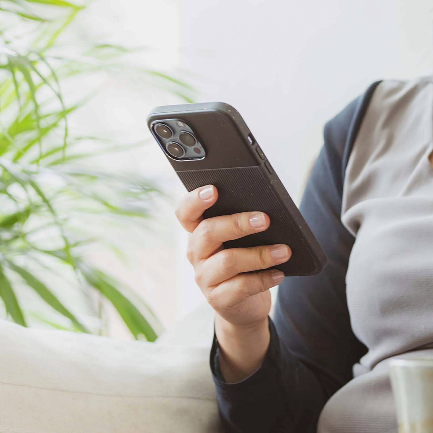 Customer Reviews: Atom Studios Split Wood Fibre Phone Case with MagSafe ...