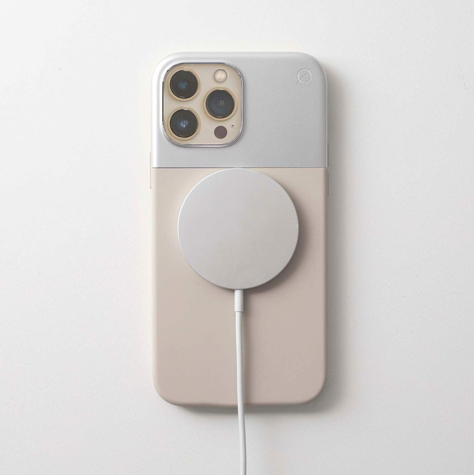 Best Buy: Atom Studios Split Silicone Phone Case with Magsafe for Apple ...