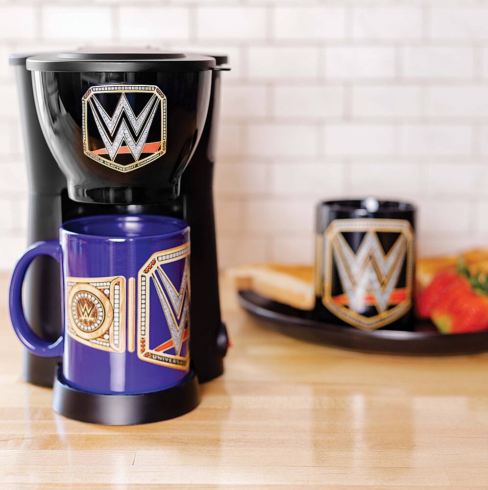 Best Buy: Uncanny Brands WWE Single Serve Coffee Maker with 2 Mugs ...