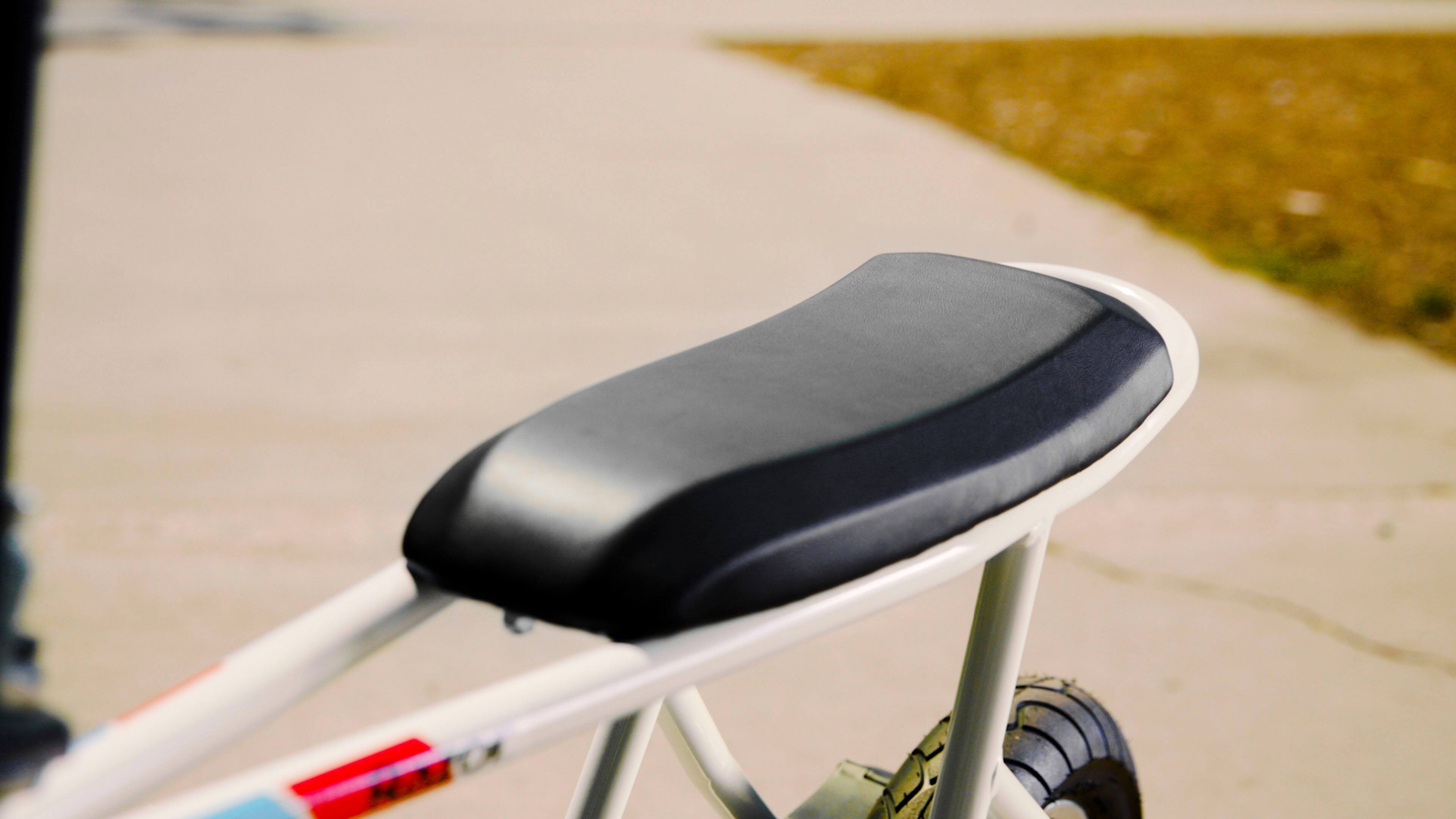 Best Buy: Razor Rambler 12 eBike w/ 9.3 Max Operating Range and 14 mph ...