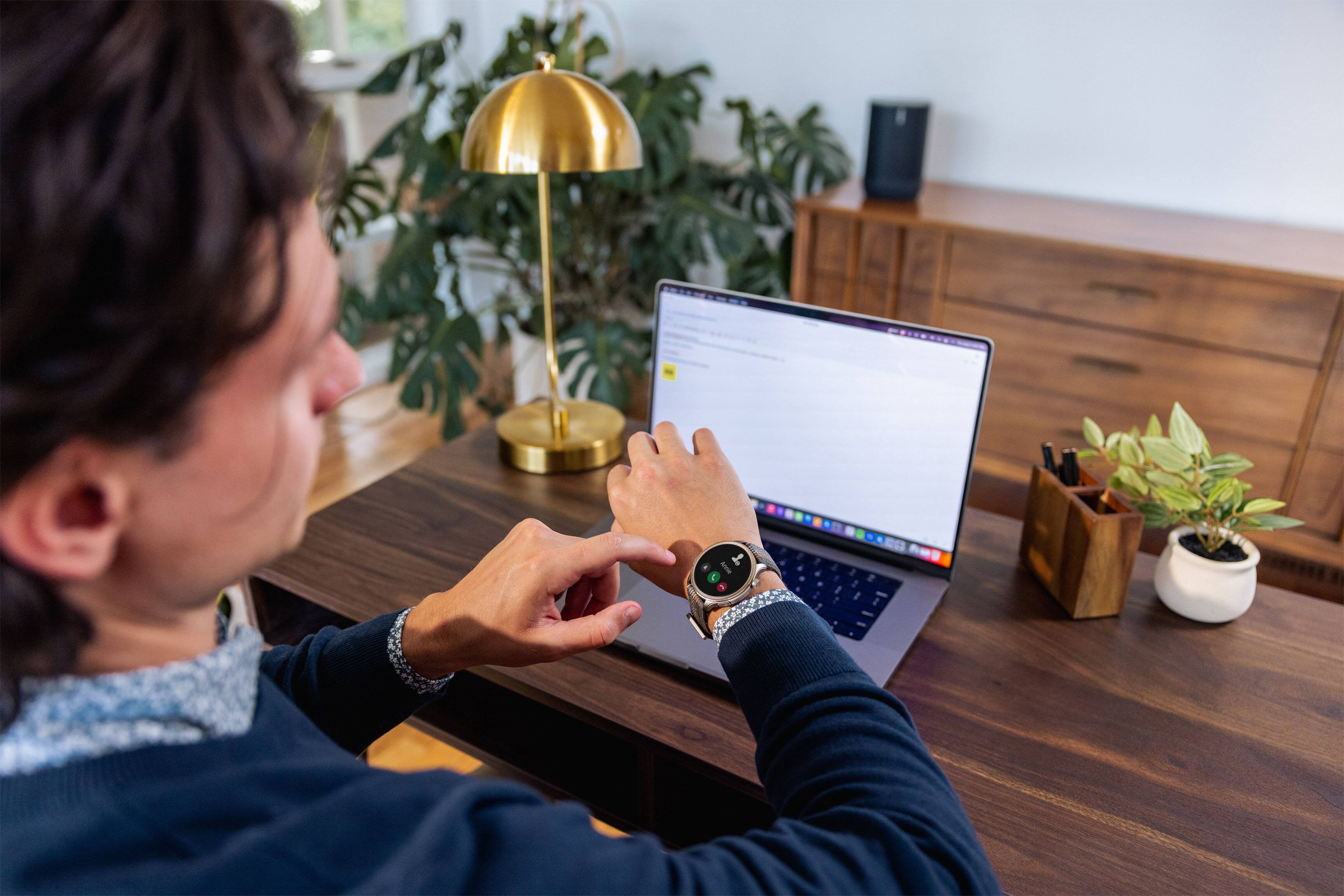 Amazfit Balance Smartwatch 46mm Aluminum Alloy Black (2023) W2287GL2N ...