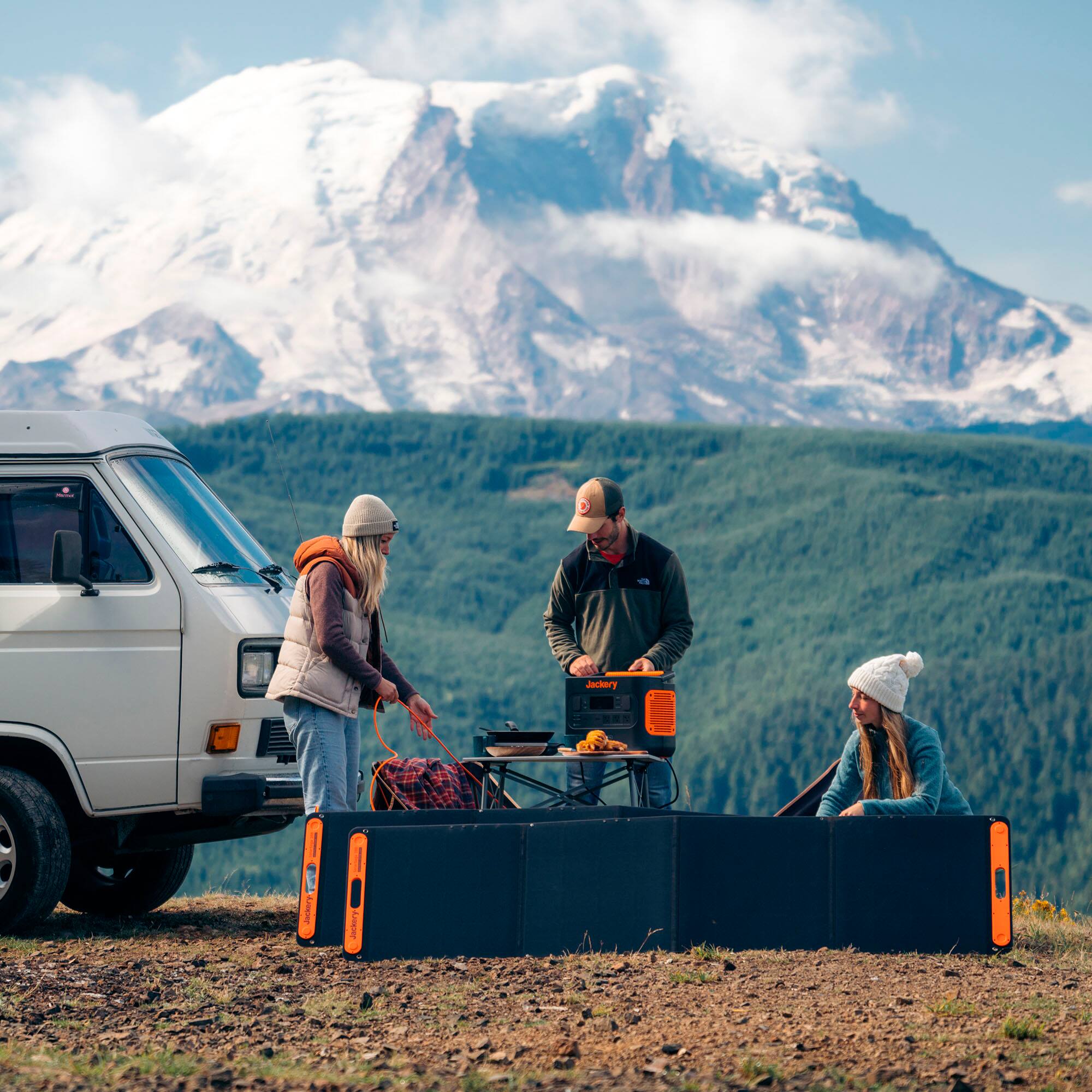 Jackery New Solar Saga 200 Orange JS-200C - Best Buy
