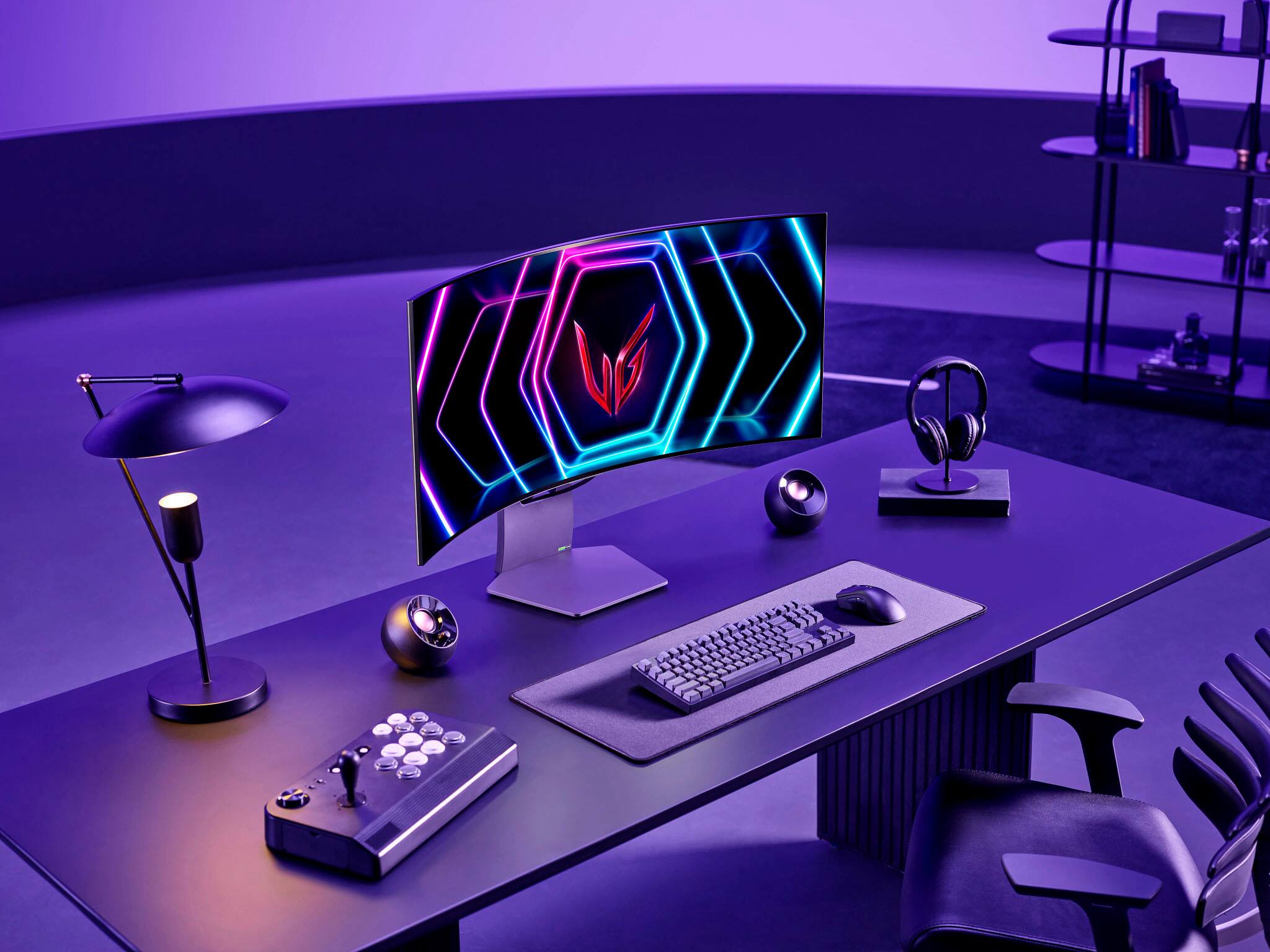 LG UltraGear 39" OLED Curved WQHD 240Hz 0.03ms FreeSync and NVIDIA G ...