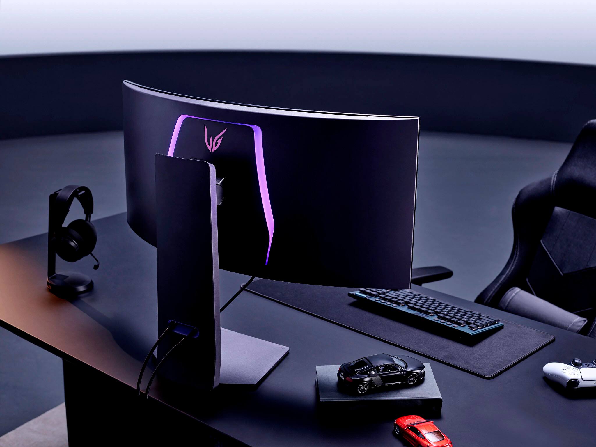 LG UltraGear 34" OLED Curved WQHD 240Hz 0.03ms FreeSync and NVIDIA G ...