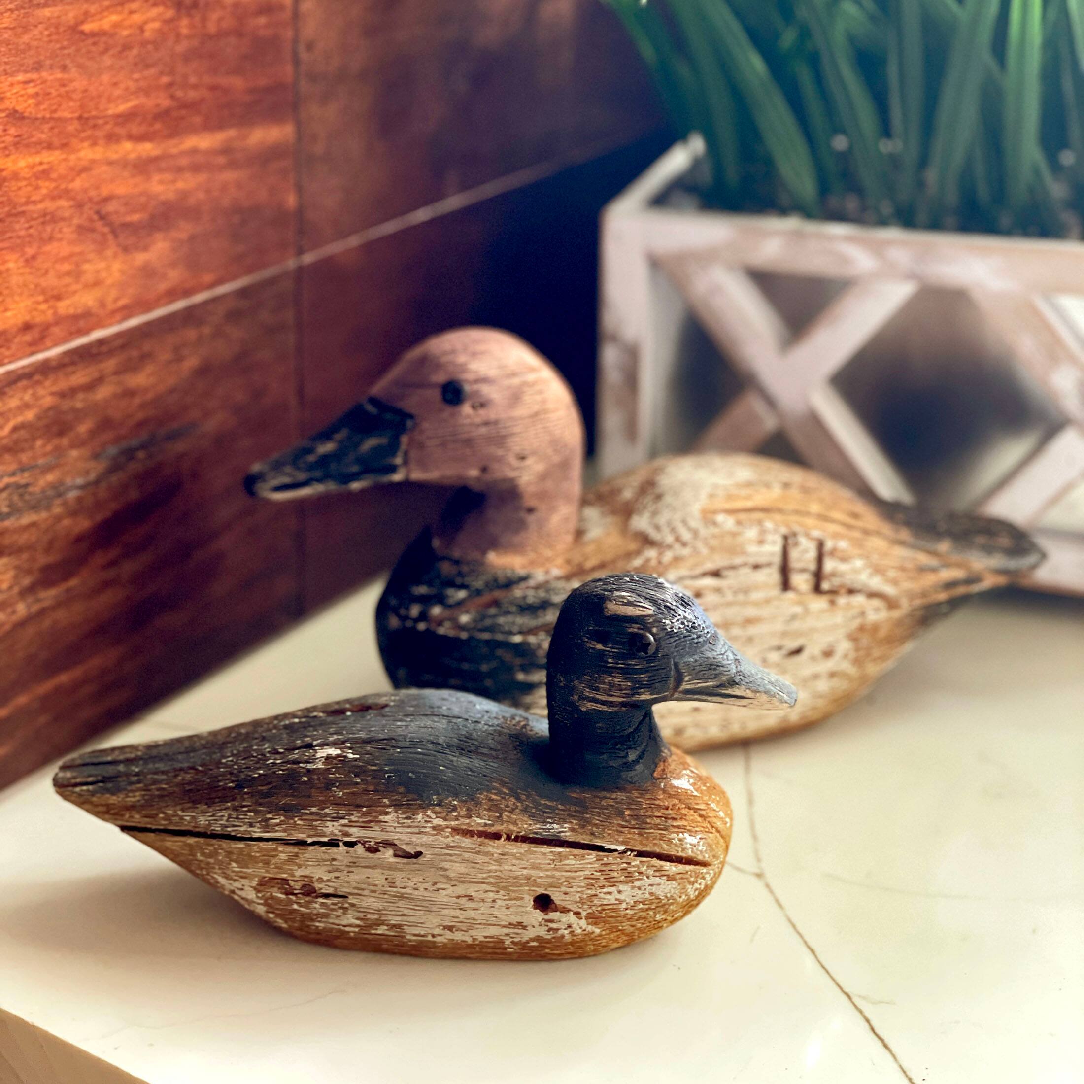 Things2Die4 Set of 2 Rustic Wooden Duck Decoy Figurines 9.5" & 7.5 ...