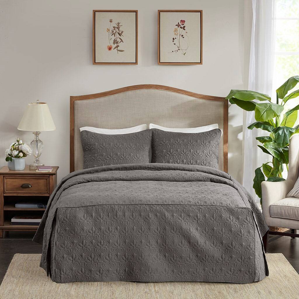 Gracie Mills Sandy 3 Piece Split Corner Classic Pleated Quilted Bedspread Set Dark Gray 4746 ...