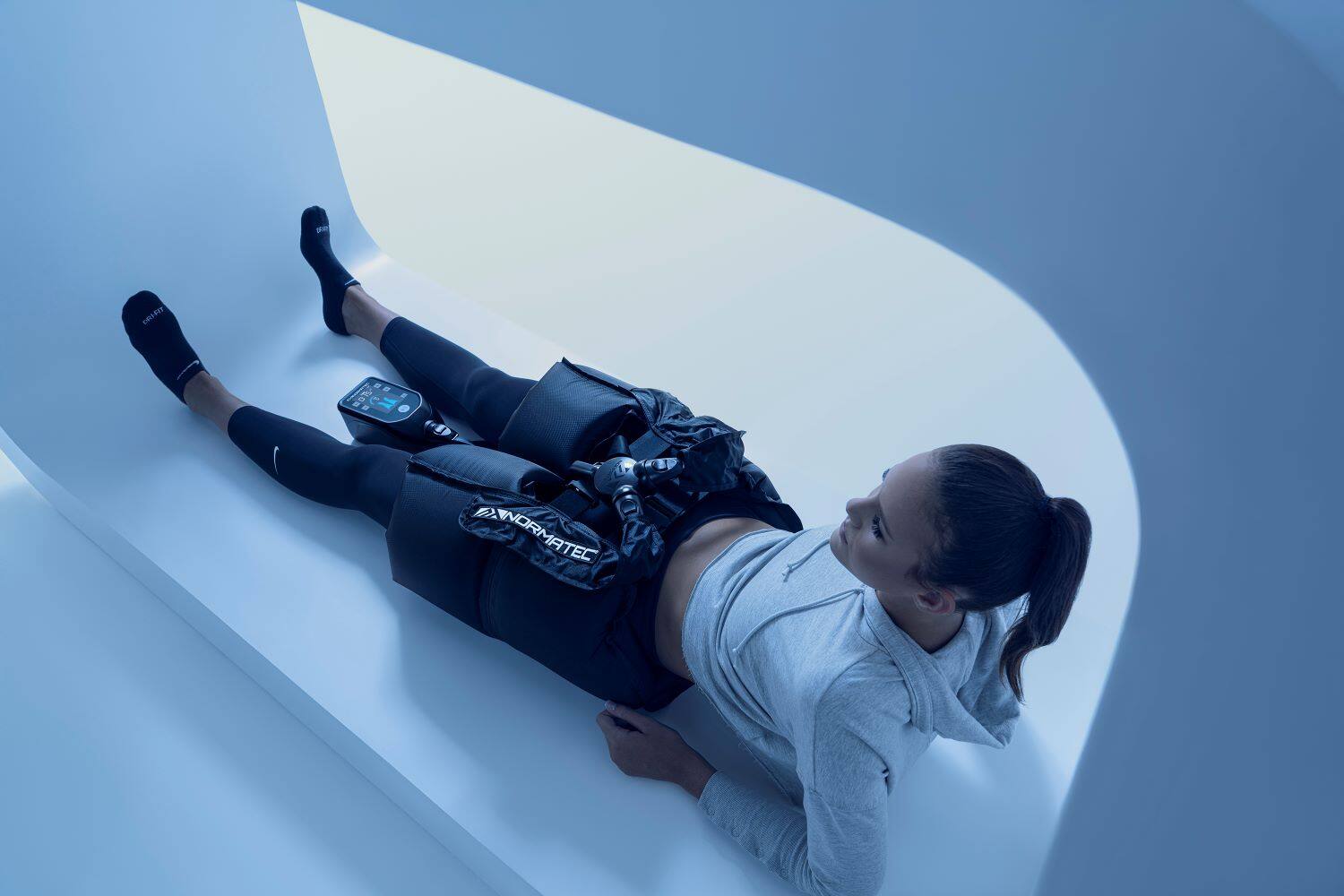 Best Buy: Hyperice Normatec 2.0 Lower Body System Standard Black 60010 ...