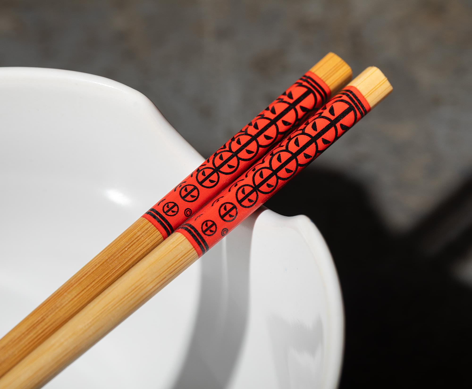 Silver Buffalo Marvel Deadpool Iconography 20 Ounce Ramen Bowl and ...